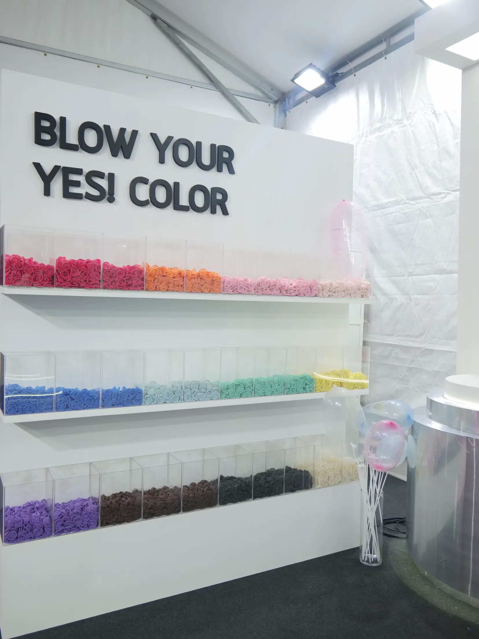 ต้องร้องว้าว เปิดโลกมาก! 🤩 YES! Exhibition by ONETOUCH | แกลเลอรีที่ ...