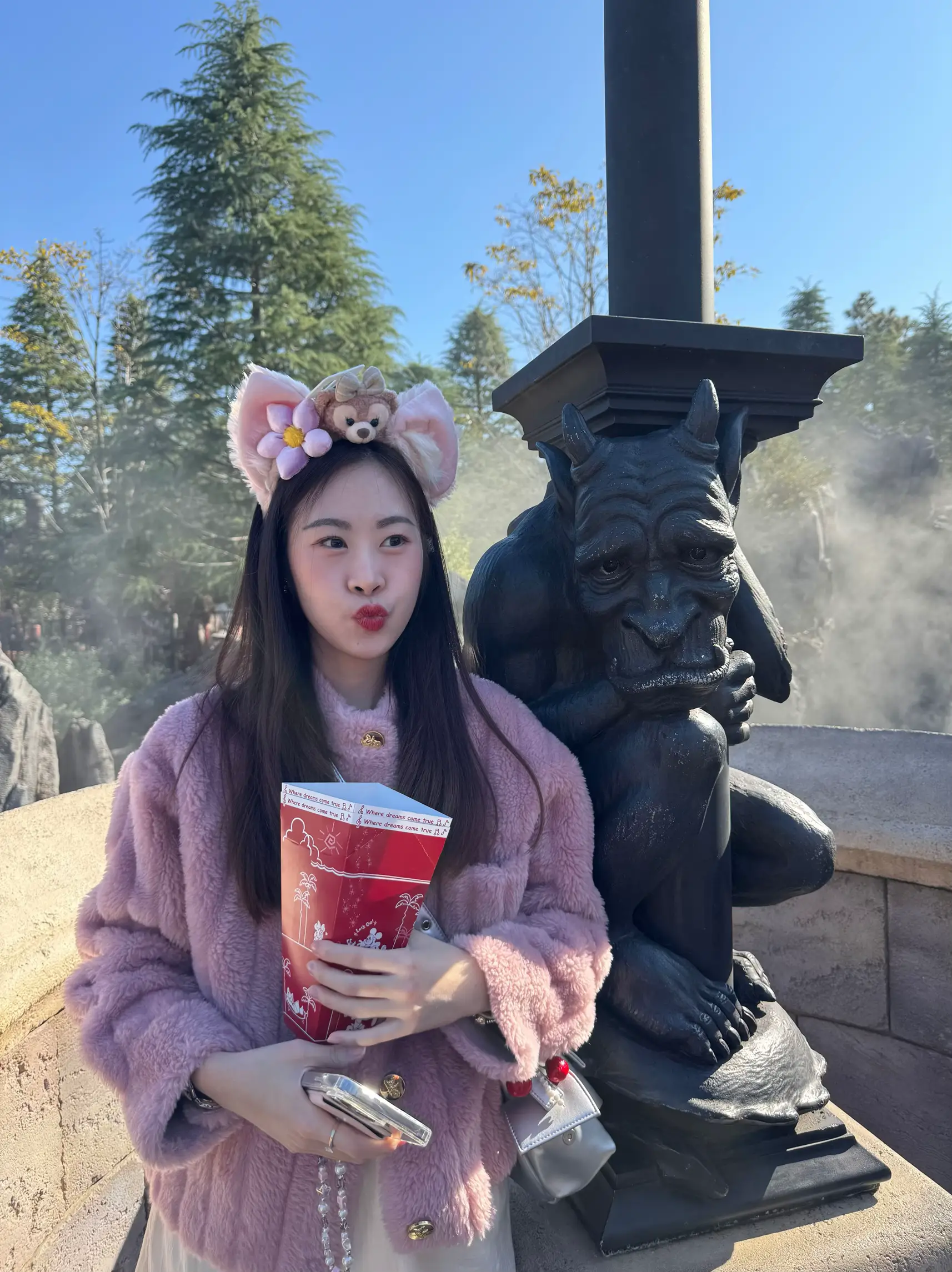 OOTD Tokyo Disneyland🎀🏰 | แกลเลอรีที่โพสต์โดย ꒰ fang ♡ | Lemon8