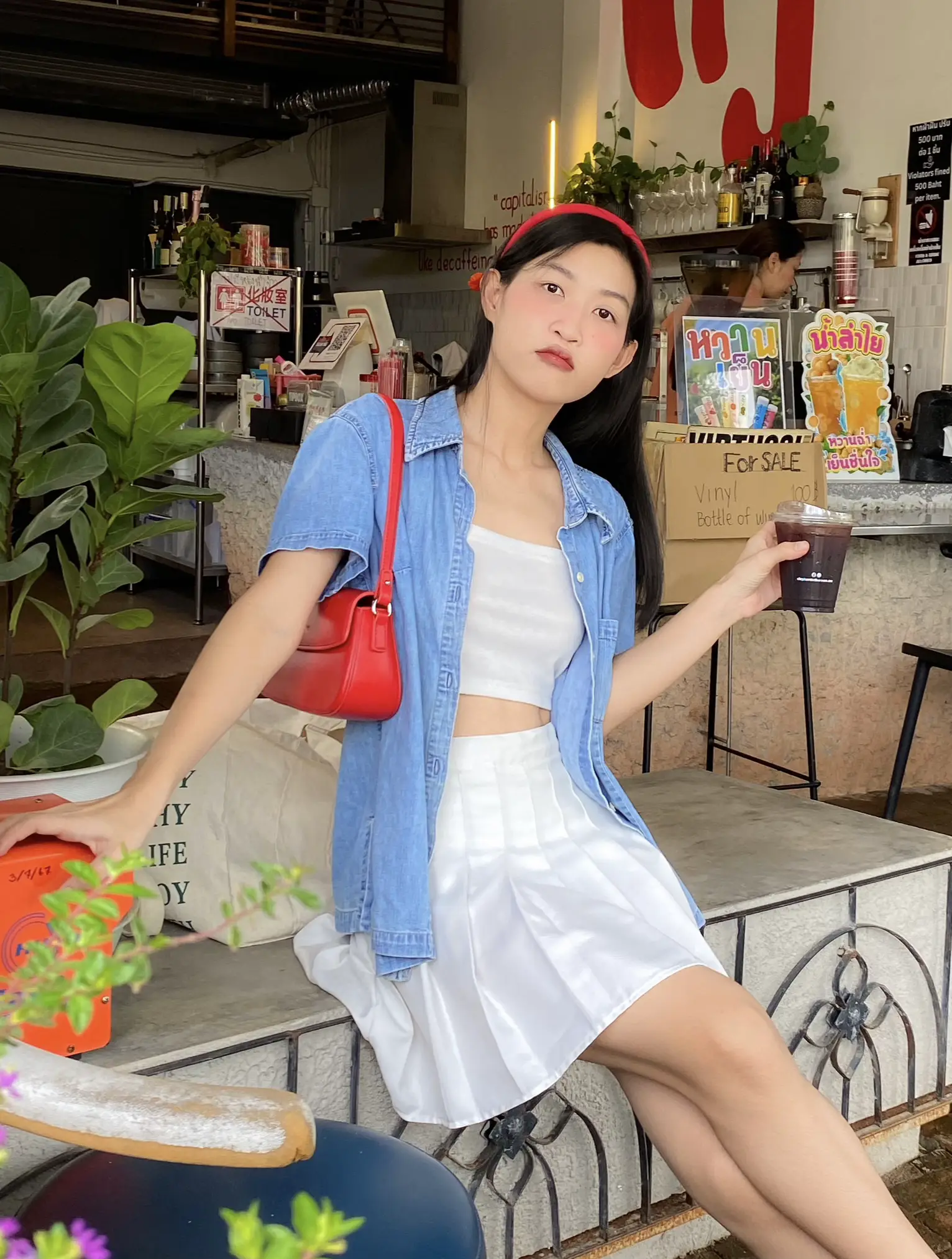 มีช้างอยู่ในคาเฟ่? elephant in the room 🐘🍅 คาเฟ่โซนท่าแพ | Gallery posted by Beamthicha | Lemon8