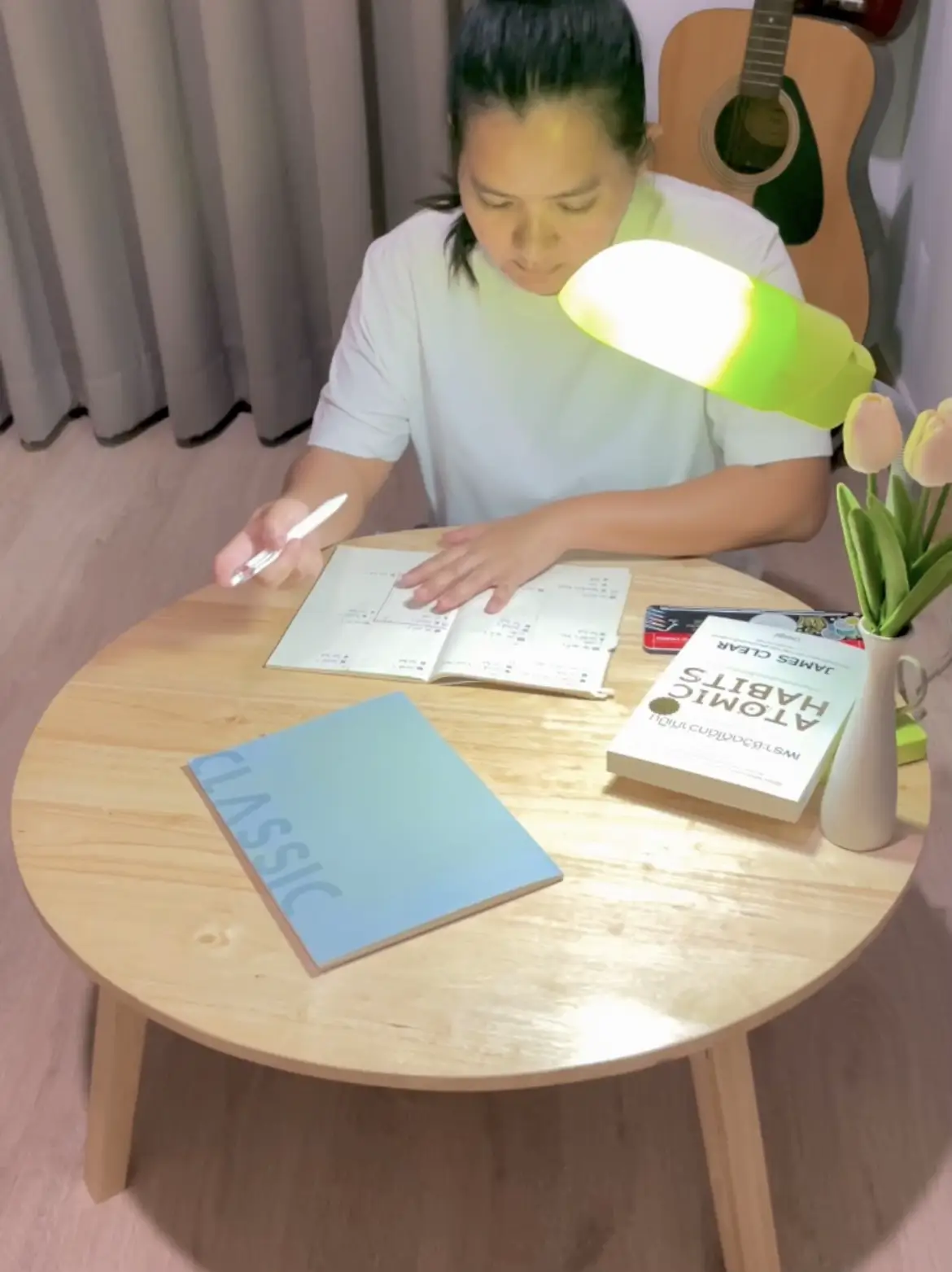 โต๊ะญี่ปุ่นหน้ากลม สวย มินิมอล | แกลเลอรีที่โพสต์โดย mai.wasana | Lemon8