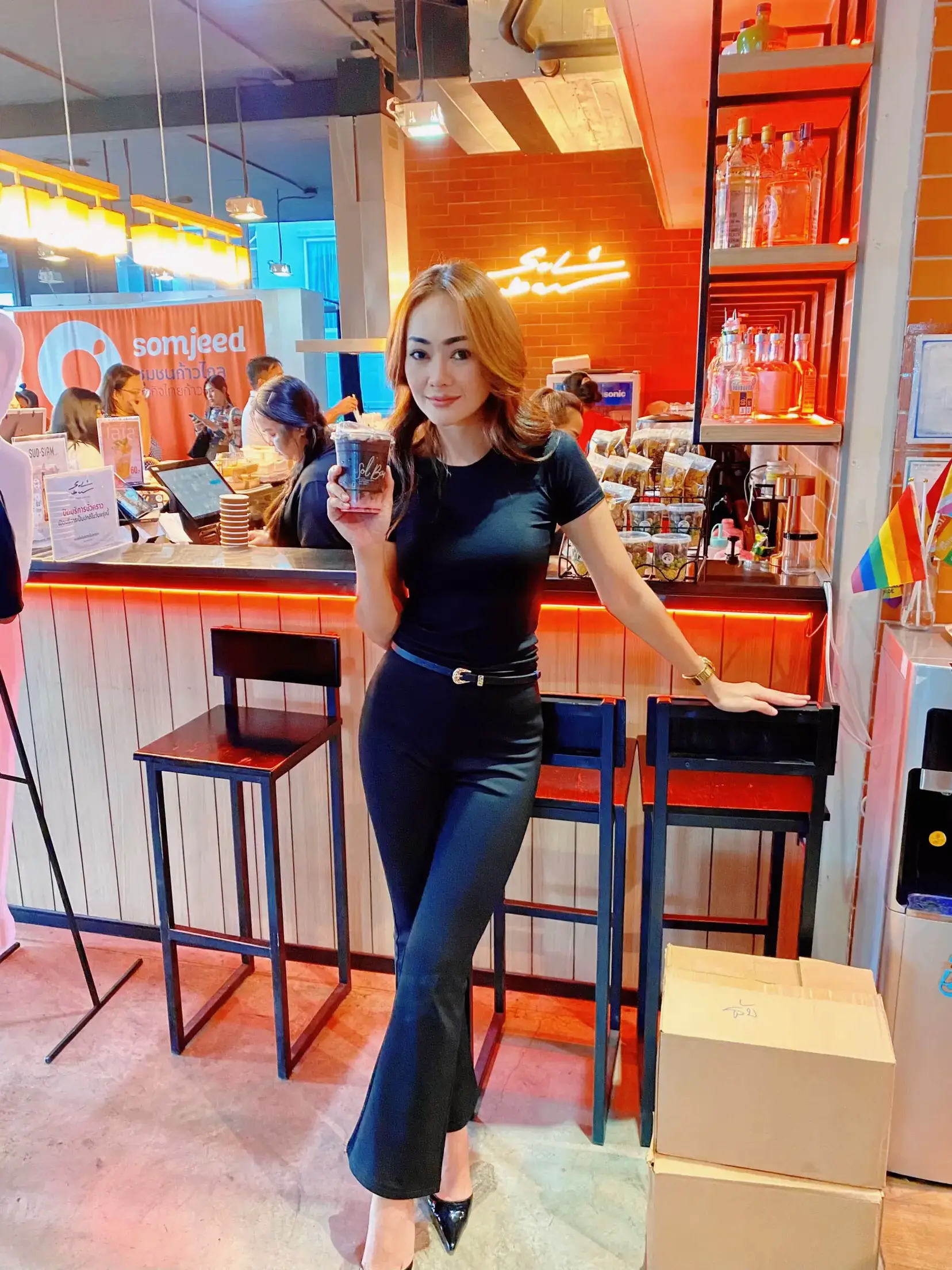 🍊Sol Bar คาเฟ่ก้าวไกล🍊 | แกลเลอรีที่โพสต์โดย 🕊️Madame_Poly🕊️ | Lemon8