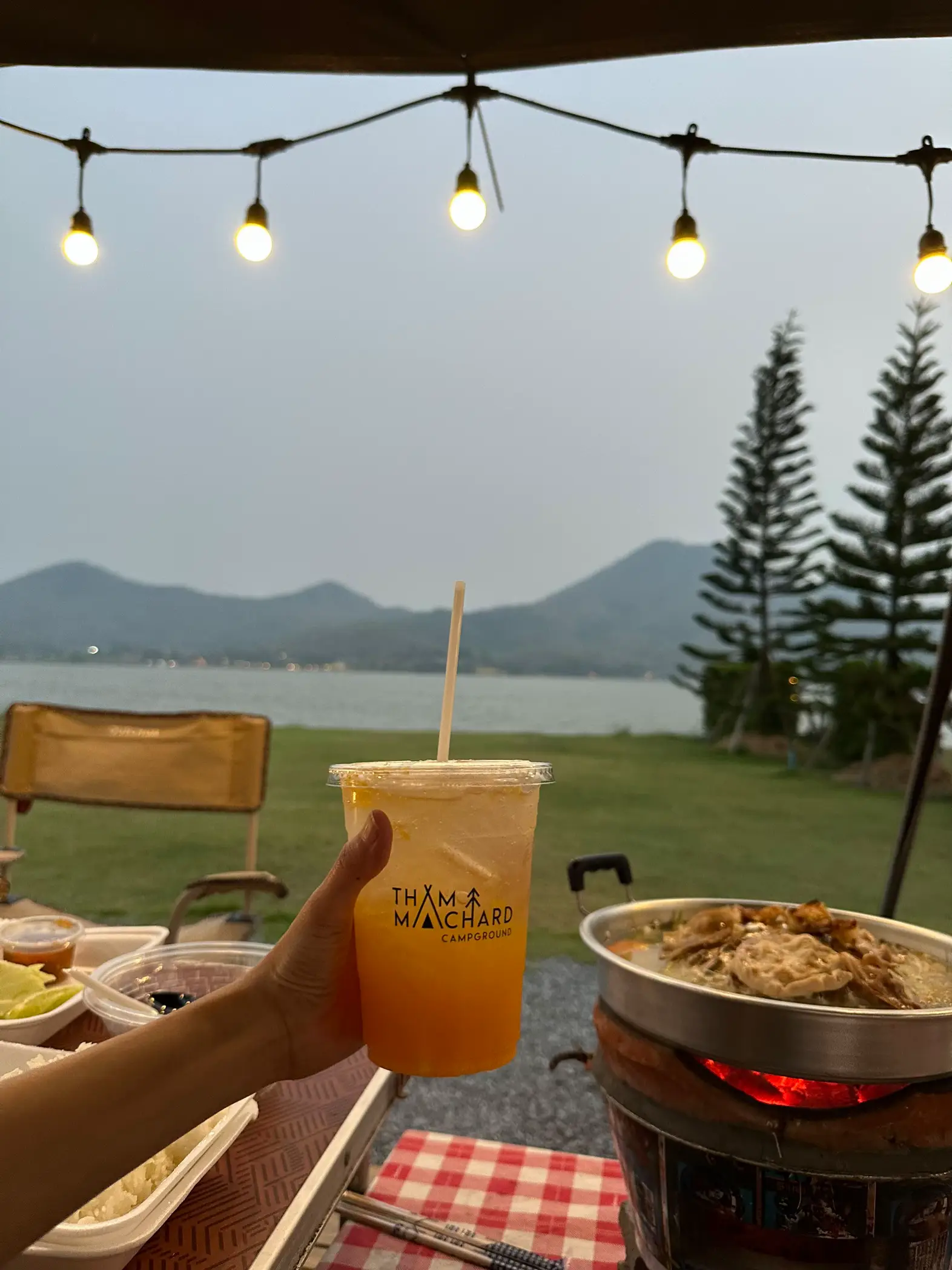 ลานกางเต็นท์ฟิวเหมือนอยู่ ตปท⛺️🏕️ | แกลเลอรีที่โพสต์โดย Kedgedd | Lemon8