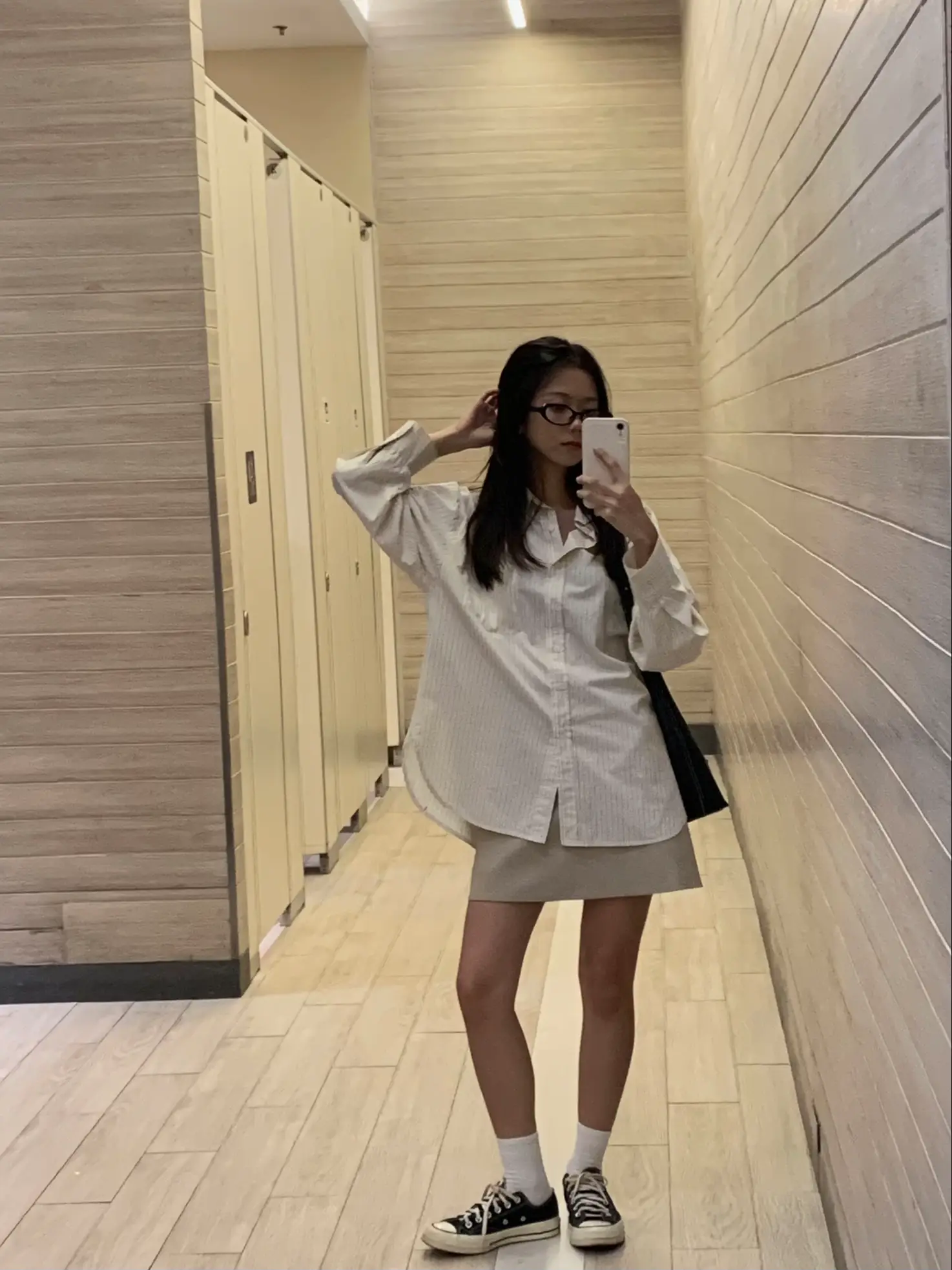 OOTD | Basic look with cream & black🐾🦙🤩 | แกลเลอรีที่โพสต์โดย jry | Lemon8