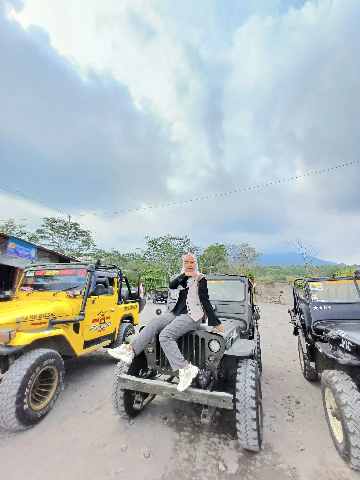 Style On Jeep | Galeri diposting oleh Mak Amoy | Lemon8