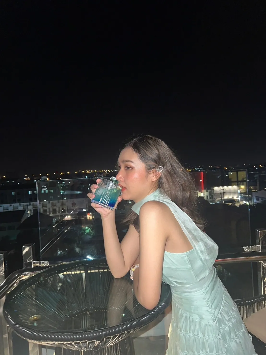 Night Party ไปดื่มไปดริ้ง | แกลเลอรีที่โพสต์โดย TNP Lifestyle | Lemon8