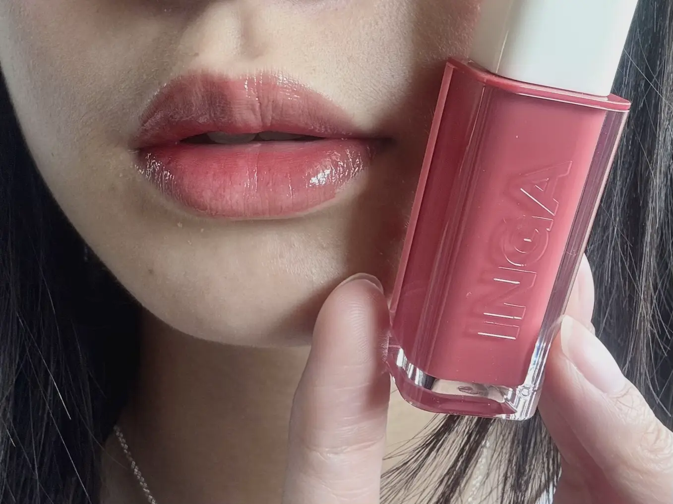 Inga Glassy Water Glow Lip Tint 🍎🍒💋 | แกลเลอรีที่โพสต์โดย 𝑛𝑛.𝑛𝑎𝑚𝑒 | Lemon8