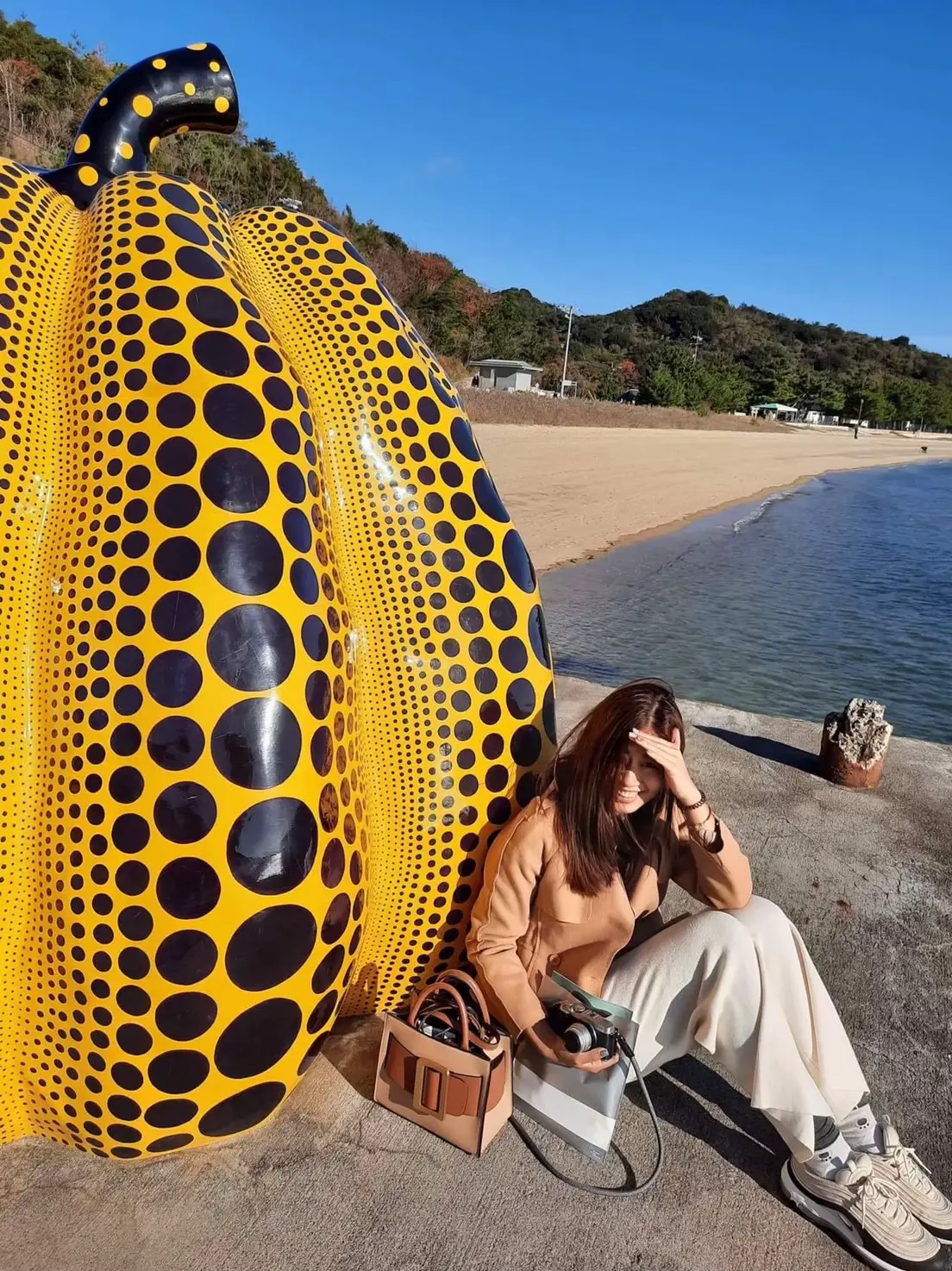 Famous Art lsland in Naoshima ปั่นจักรยานรอบเกาะ | แกลเลอรีที่โพสต์โดย Sky Ingfah | Lemon8