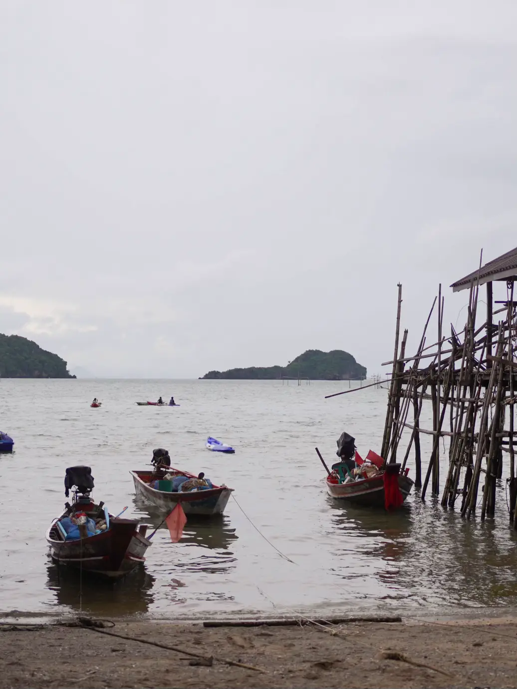 พามาแหล่งท่องเที่ยว Unseen New Chapters !!ชุมพร | แกลเลอรีที่โพสต์โดย seenamz | Lemon8