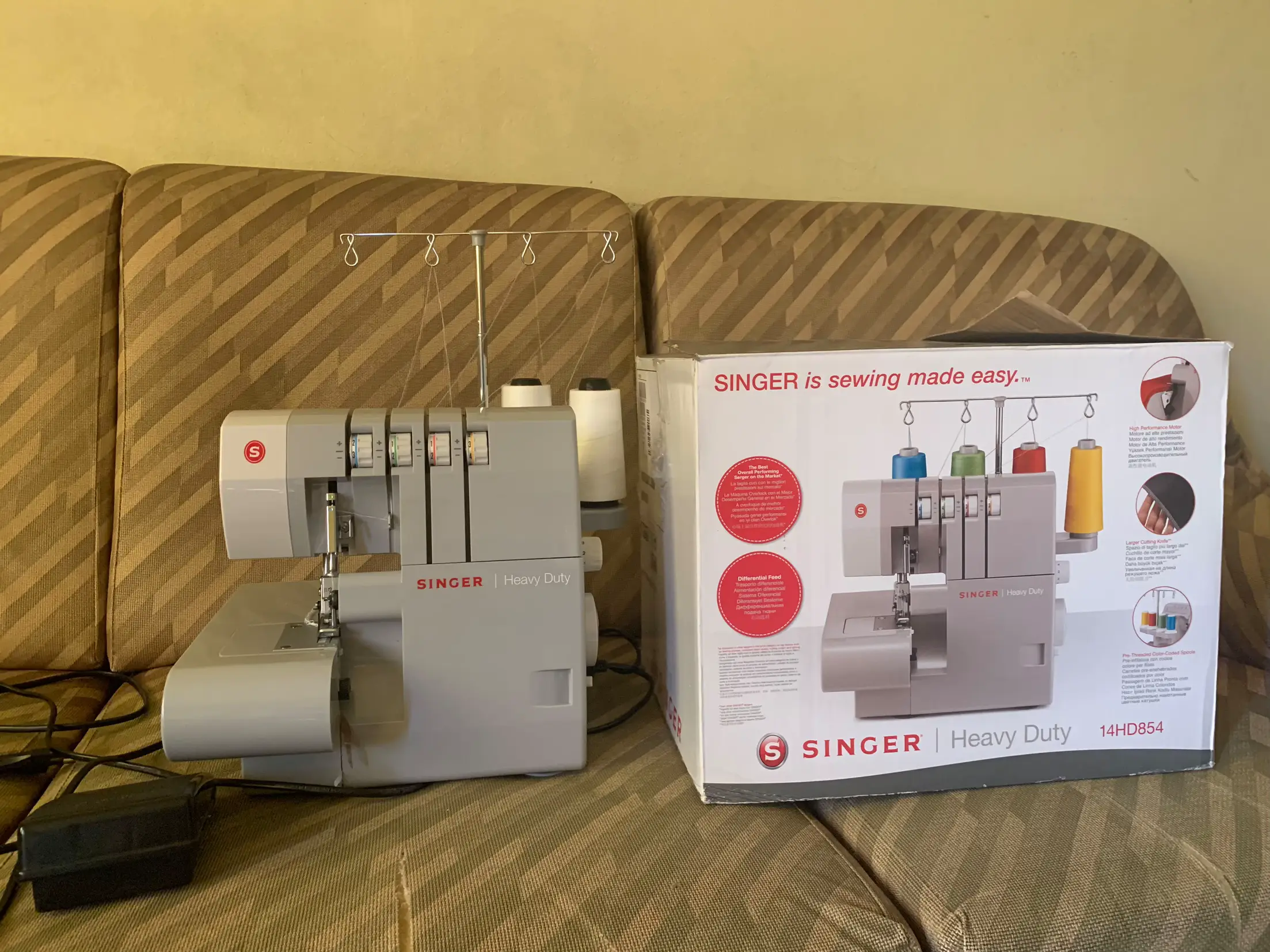 Singer จักรโพ้งกระเป๋าหิ้วรุ่น 14HD854 (ซิงเกอร์) | แกลเลอรีที่โพสต์โดย ...