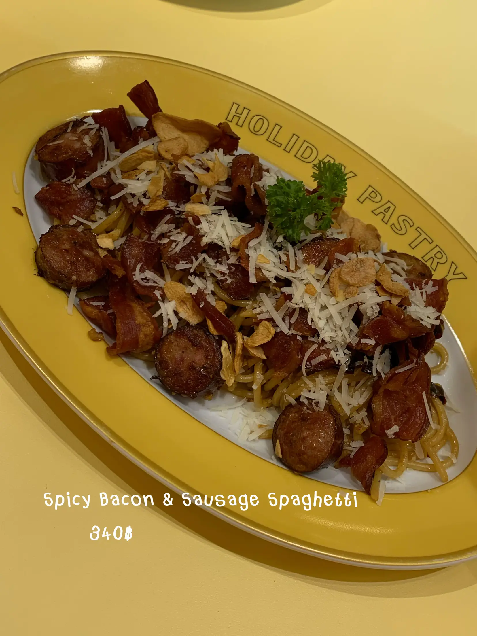 Patchworks Fine Pastry & Dessert มีเมนูอาหารแล้ว | แกลเลอรีที่โพสต์โดย Rattomarty | Lemon8