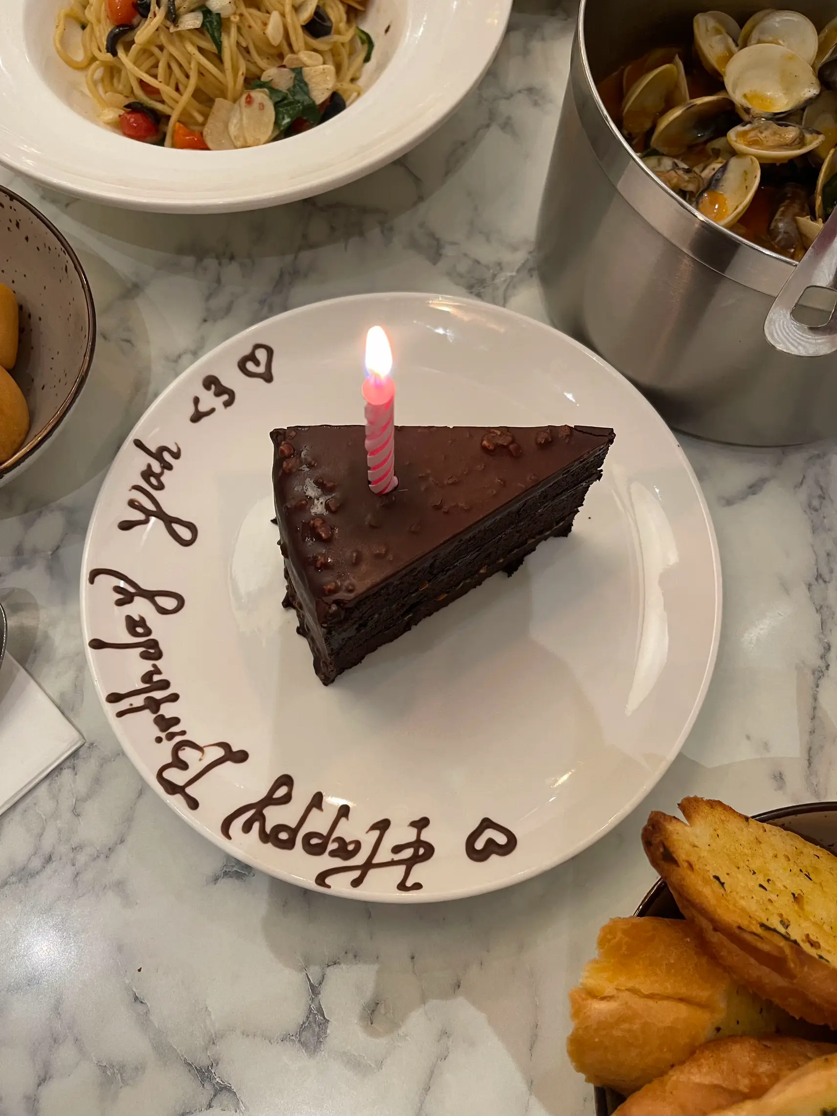 📍Two Sons Bistro, Pavilion KL | Galeri disiarkan oleh Daisy 🌸 | Lemon8