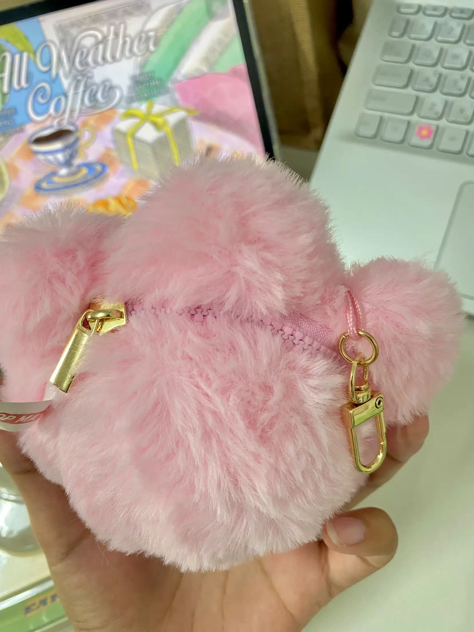 พวงกุญแจ Cry baby คอล sad club 💖 | แกลเลอรีที่โพสต์โดย Taeyaki | Lemon8