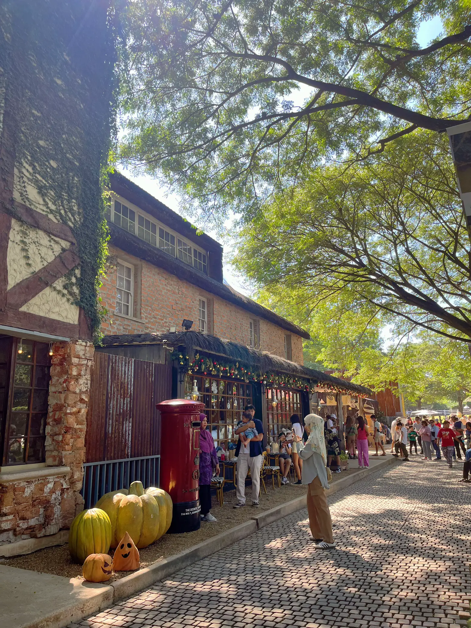 พาเที่ยวฟาร์มวันเด็ก scenery vintage farm ราชบุรี | แกลเลอรีที่โพสต์โดย ...
