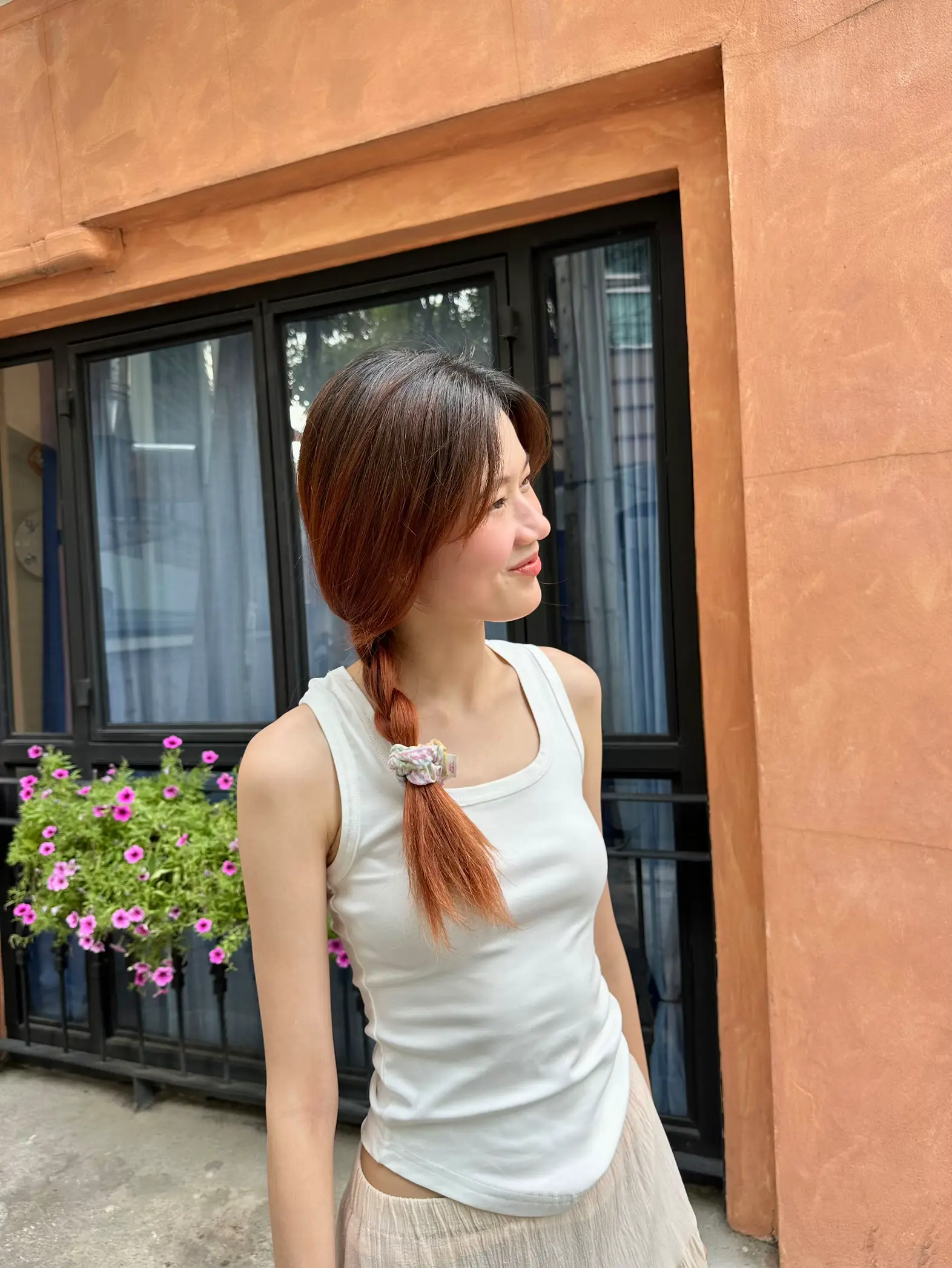 ต้องมีติดตู้ ️Tank Top ผ้าดี ทรงสวย ใส่สบาย | แกลเลอรีที่โพสต์โดย Amis Basic | Lemon8