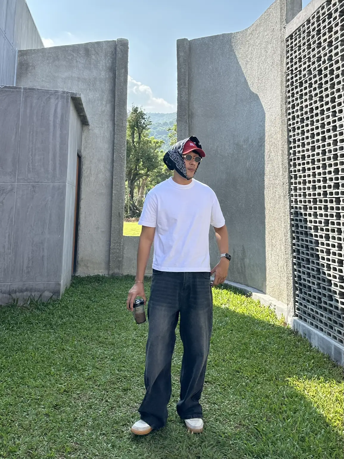 ไอเดียแต่งตัวผู้ชาย “เสื้อยืดครอป” | แกลเลอรีที่โพสต์โดย Mick_gsn | Lemon8