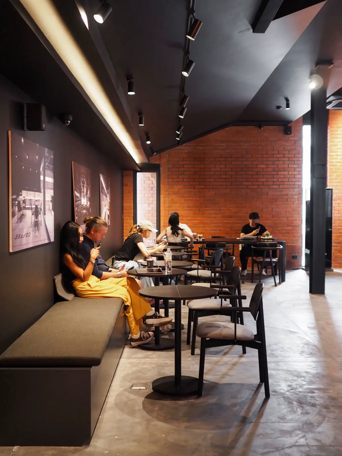 BOTTOMLESS สาขาใหม่สวยมาก!! | แกลเลอรีที่โพสต์โดย Ppair | Lemon8