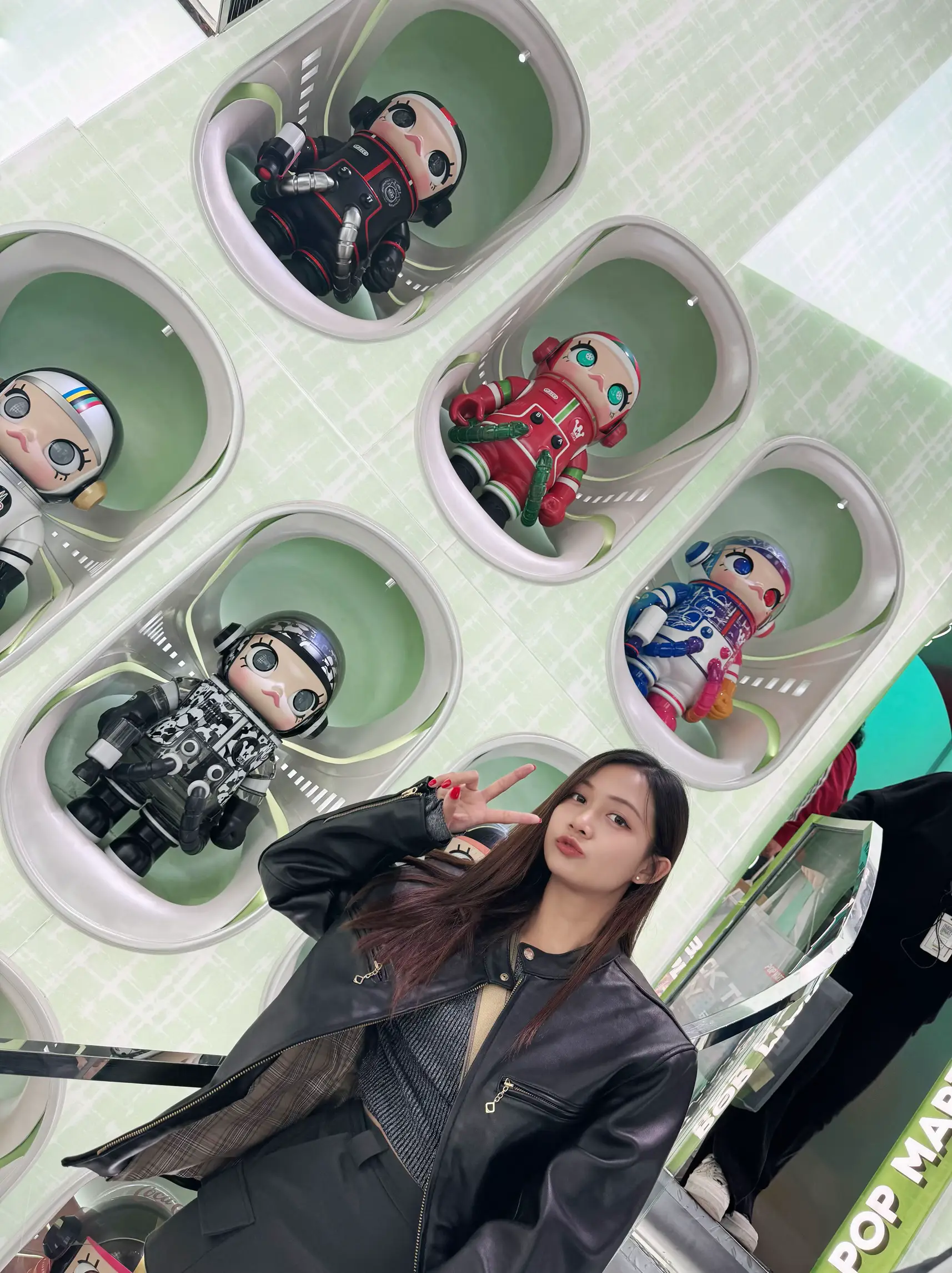 POP MART คนจีนเรียกว่า.. เซี่ยงไฮ้ เที่ยวไหนก็ได้แต่ต้องแวะ55🙈 | แกลเลอ ...