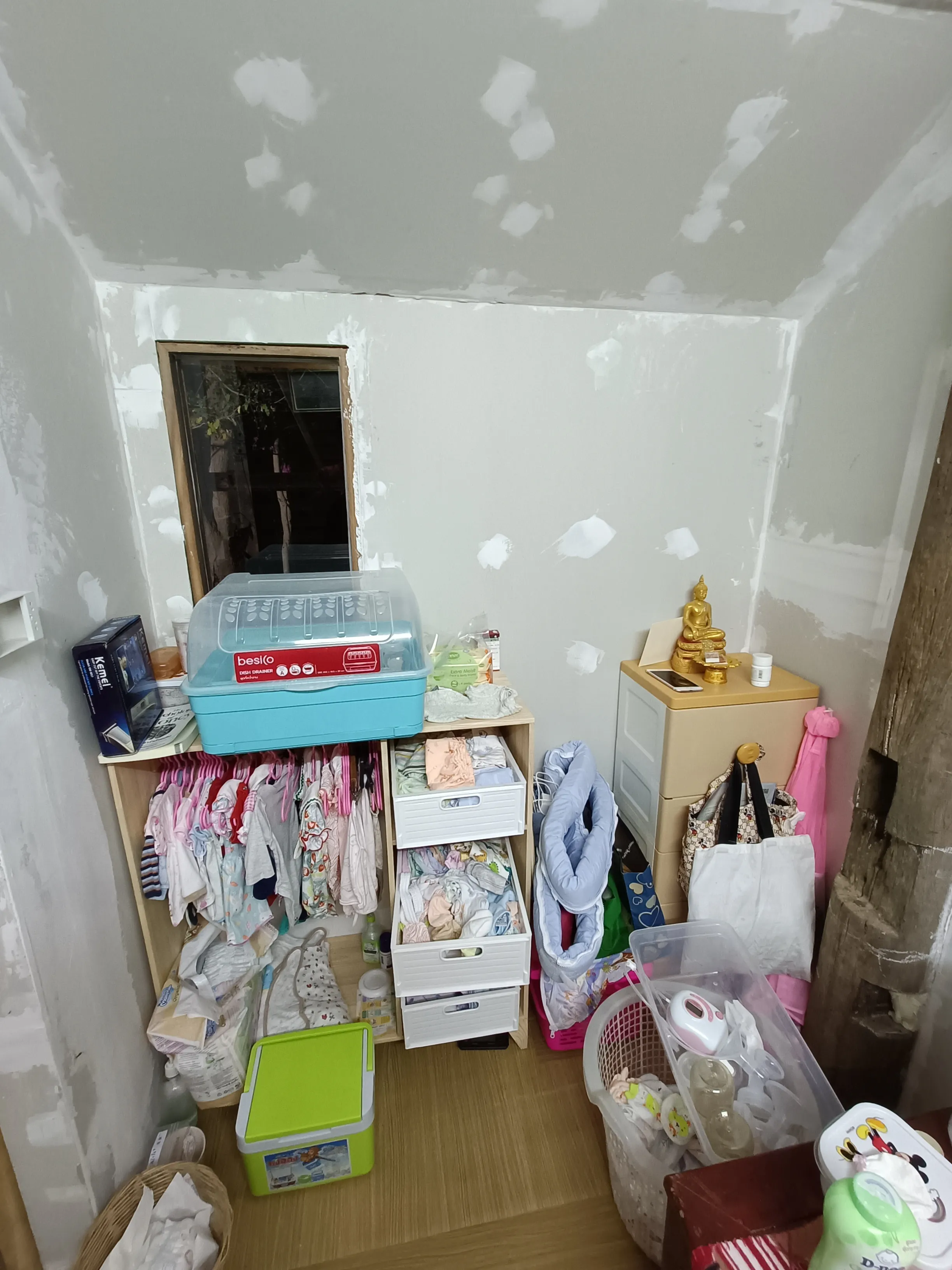 เปลี่ยนโฉมบ้านร้าง ให้น่าอยู่ 📸 🍋 | แกลเลอรีที่โพสต์โดย Wolf Carpenter | Lemon8