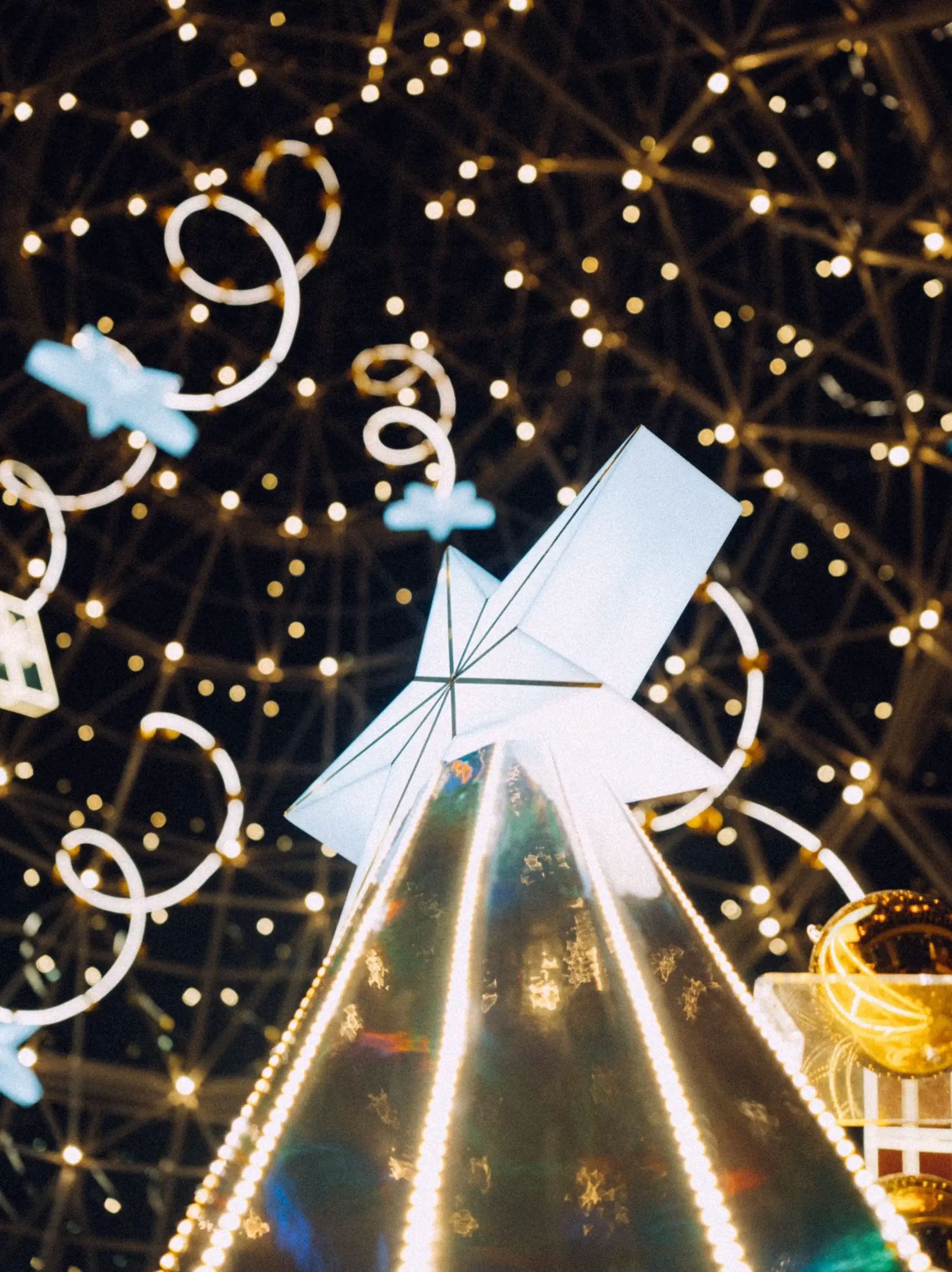 Christmas Captures in Singapore! 2023🎄📸 | Gallery posted by Benjamin | Lemon8