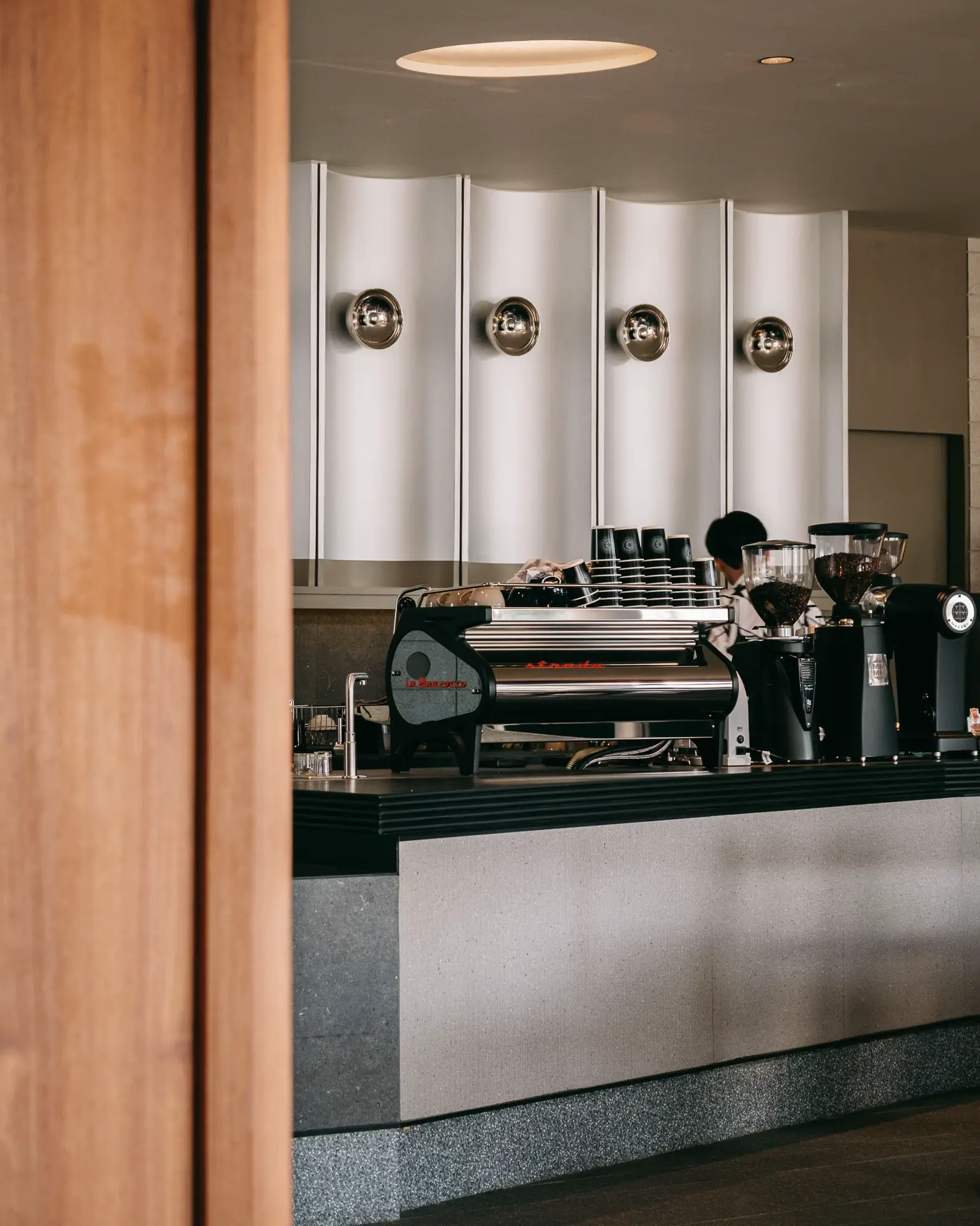 Zuper Nova New Open Cafe Rayongとても美しいデザインとても良い照明 | Rattomarty が投稿したフォト ...