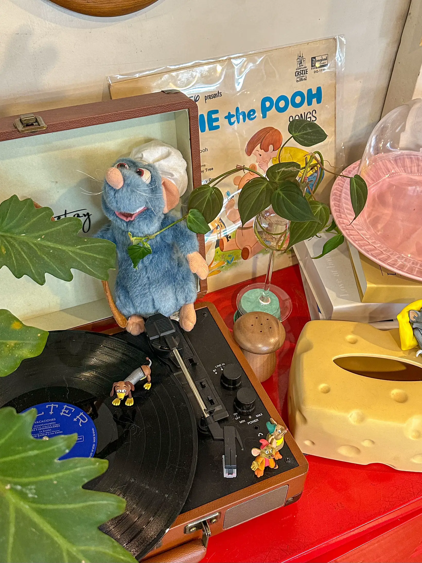 โฮมคาเฟ่ที่สุดของความน่ารักเปิดใหม่ย่านพระรามเก้า🥣🧸 | แกลเลอรีที่โพสต์โดย Jabchaith | Lemon8