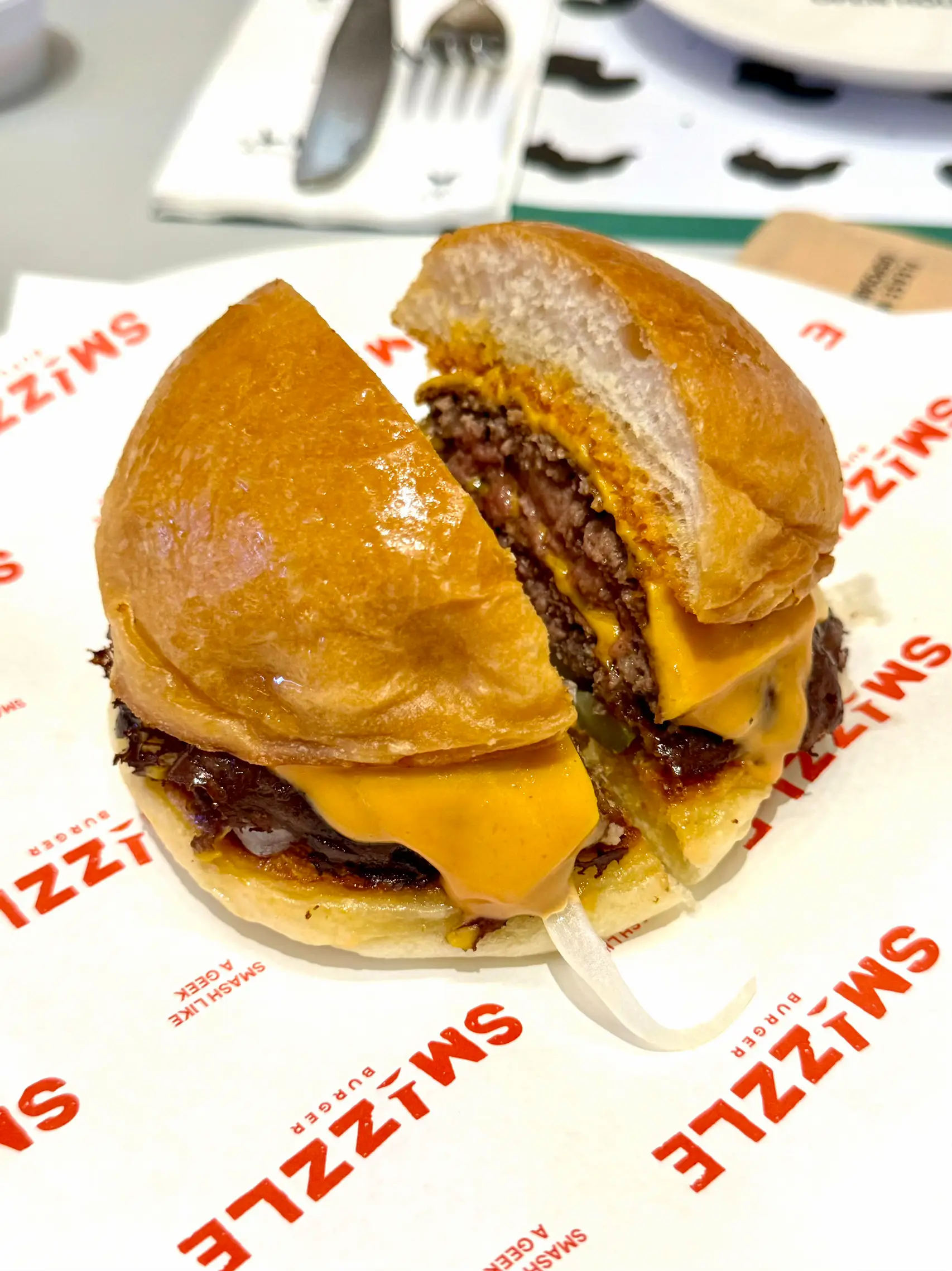 Smizzle Burger เนื้อโคตรเด็ด อร่อยจนต้องซ้ำ | แกลเลอรีที่โพสต์โดย Top ...