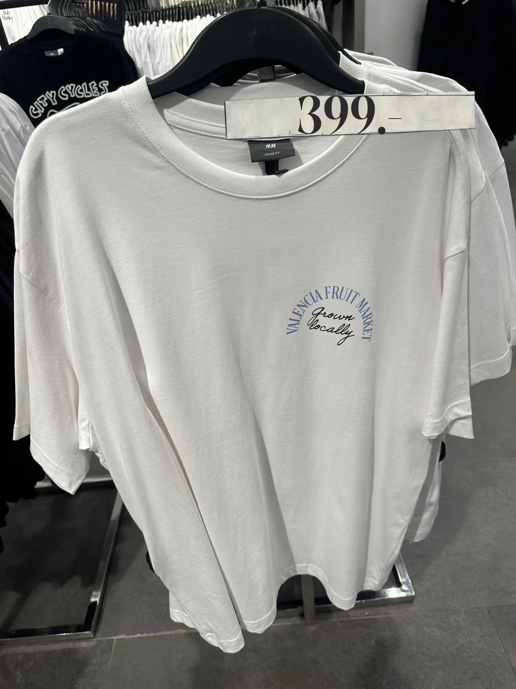รวมเสื้อยืดน่าซื้อ‼️ ที่ H&M ราคาไม่เกิน 599.- 😱😱 | แกลเลอรีที่โพสต์โดย ...