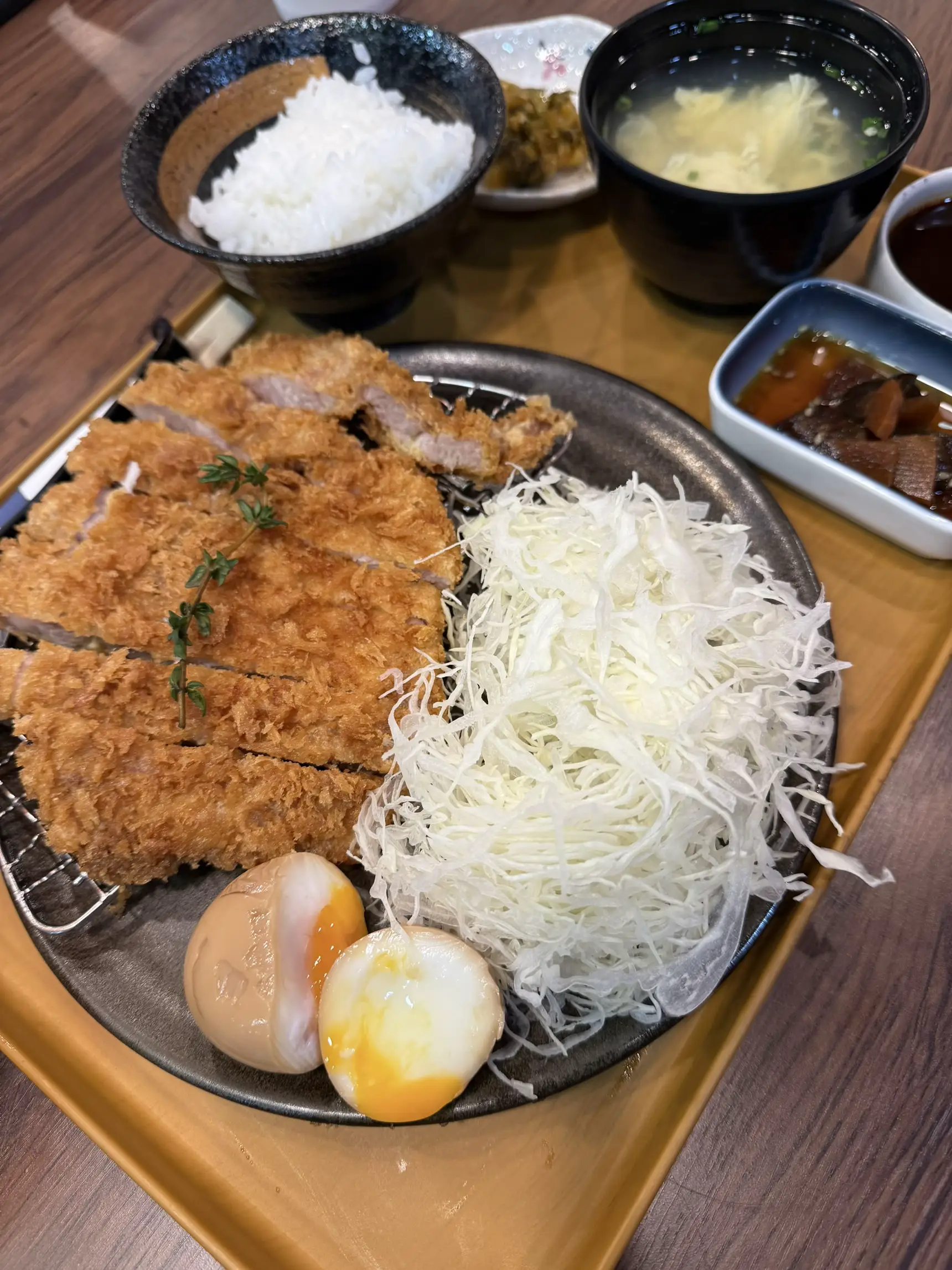 Katsu Kitchen ทงคัตสึหม้อไม้สุดพรีเมียม ใจกลางสยาม | แกลเลอรีที่โพสต์โดย ป้ายยาเพลินๆ | Lemon8