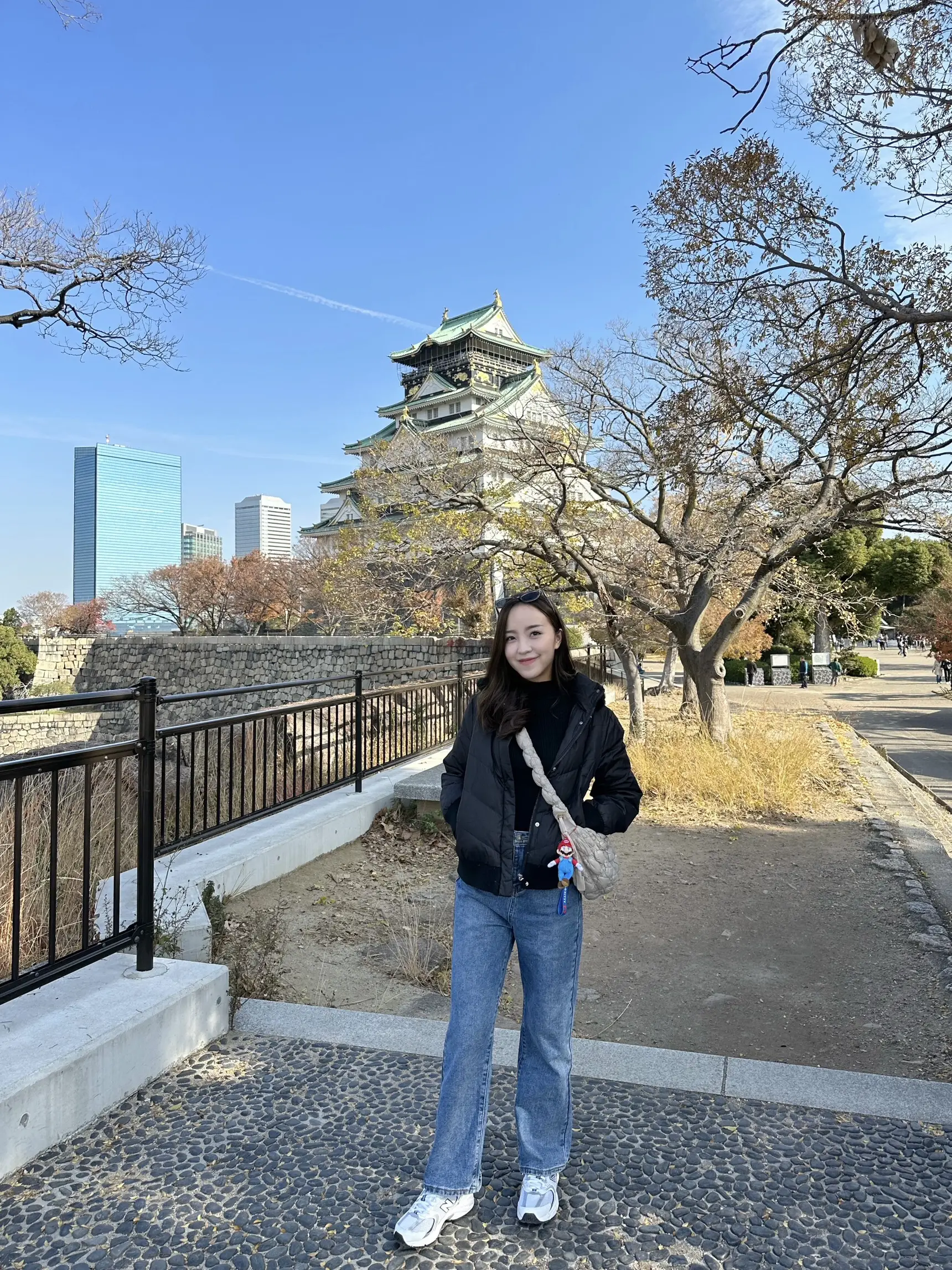 มุมถ่ายรูปปังๆที่ Osaka castle 🏯 | แกลเลอรีที่โพสต์โดย Ploypailin ♡ | Lemon8