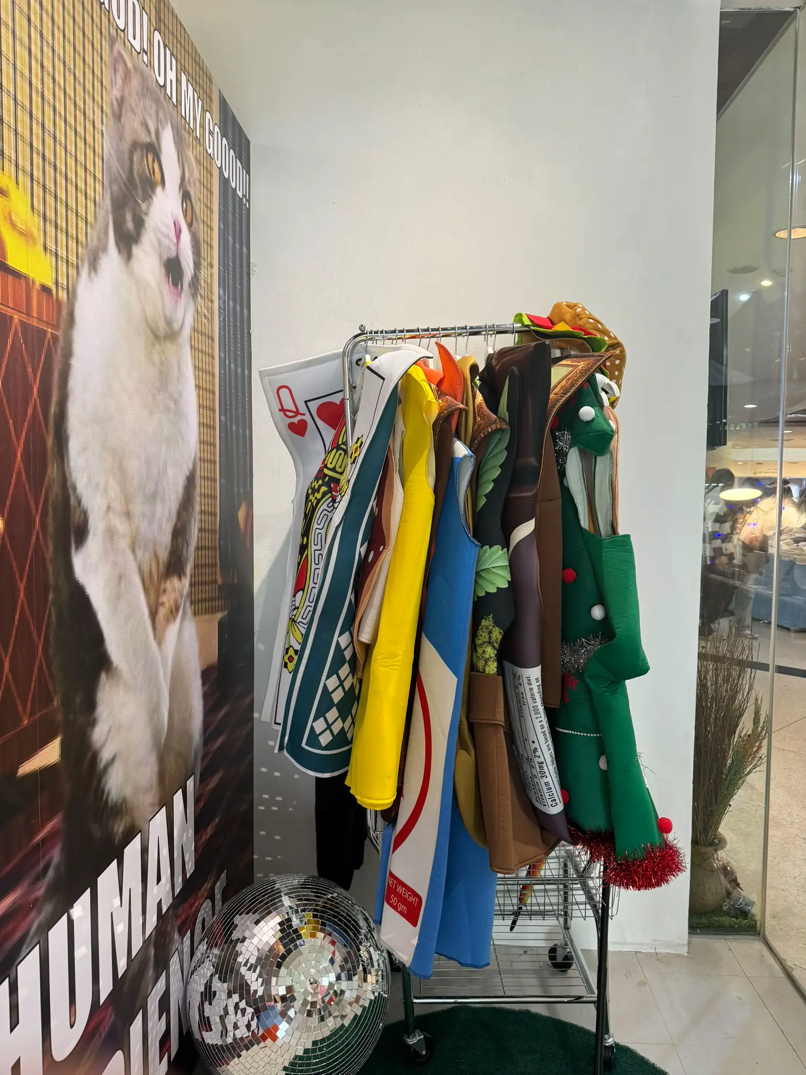 🍪 ร้านตู้ถ่ายรูปสายอาร์ตสุดฮิต ☎️ — Andy & Fine. 🍋 ️ | แกลเลอรีที่โพสต์โดย vila | Lemon8