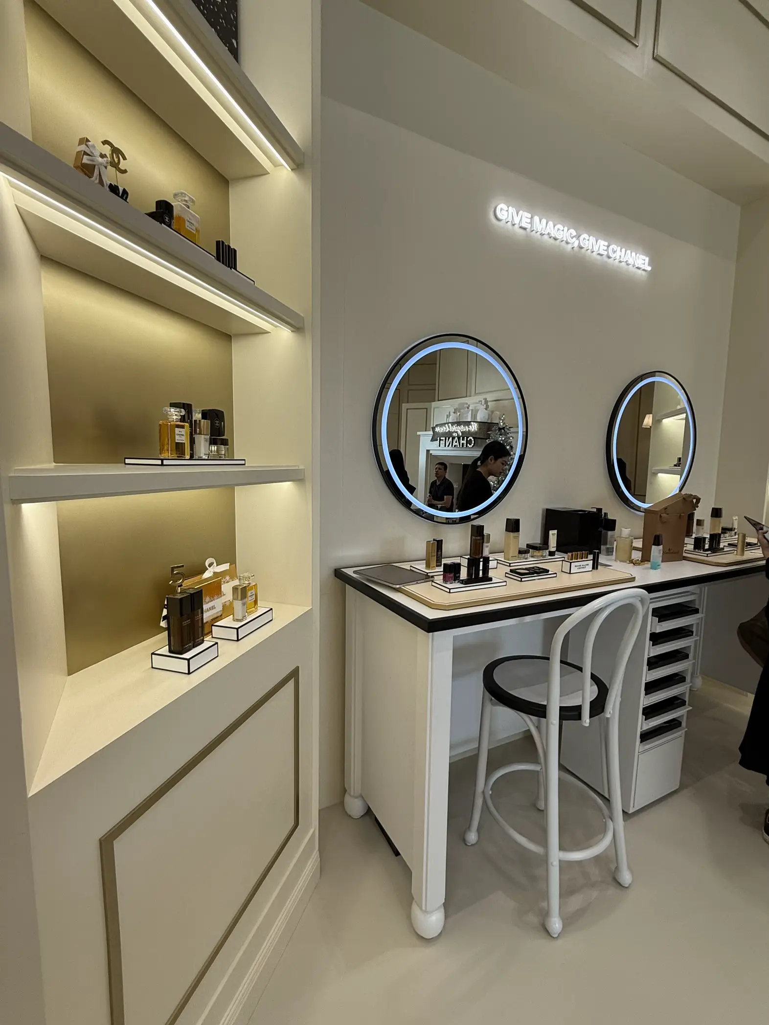Chanel Pop Up @ MBS | Gallery posted by dithhhhh | Lemon8