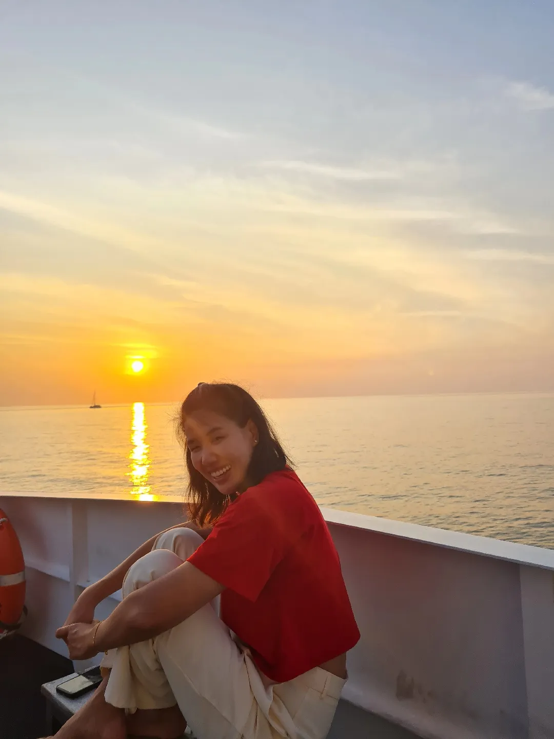 Live on board | แกลเลอรีที่โพสต์โดย So Silsun | Lemon8