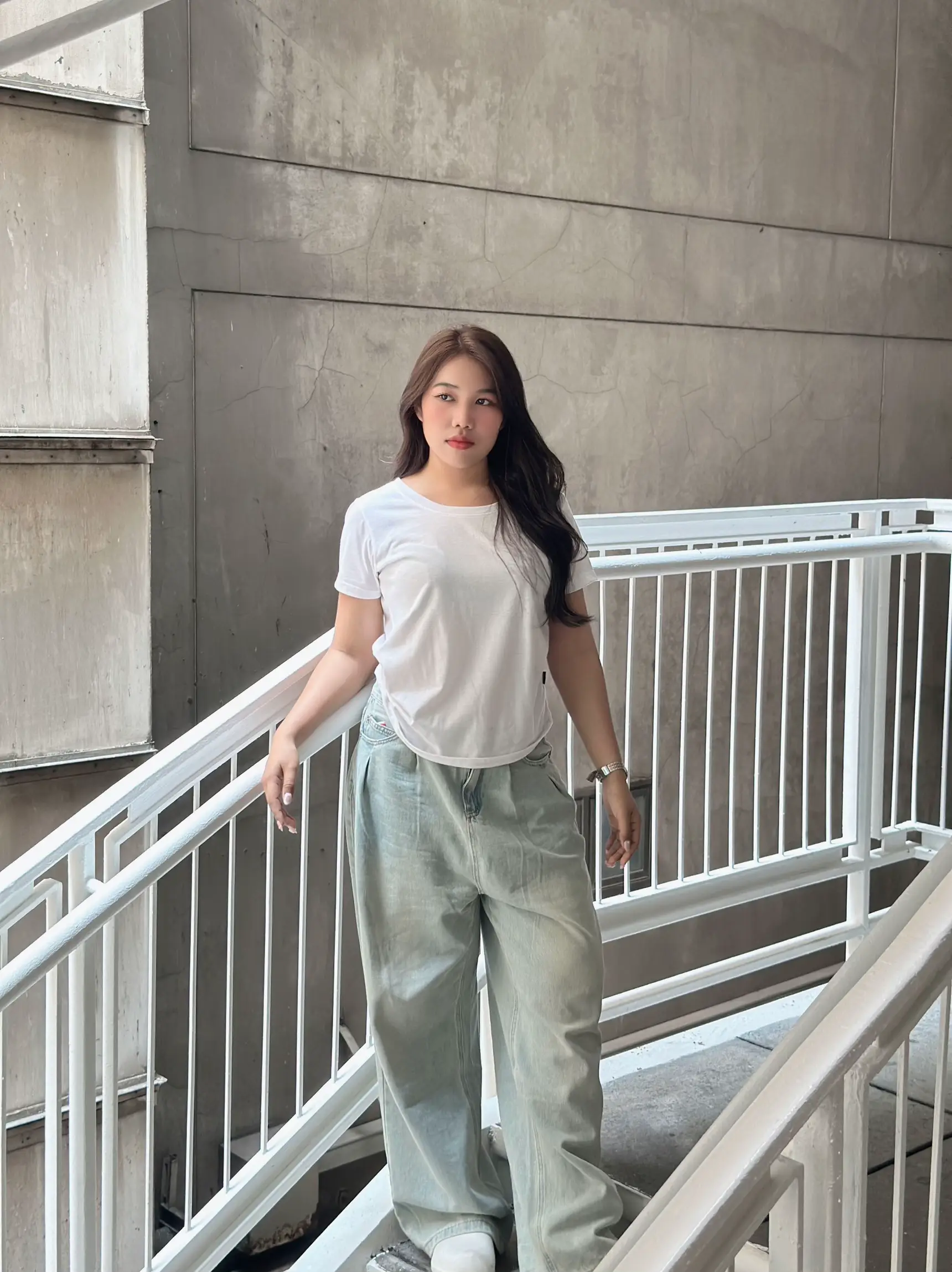 แชร์การแต่งตัวสาว70kg🖤 | แกลเลอรีที่โพสต์โดย หยกเต๋อ | Lemon8