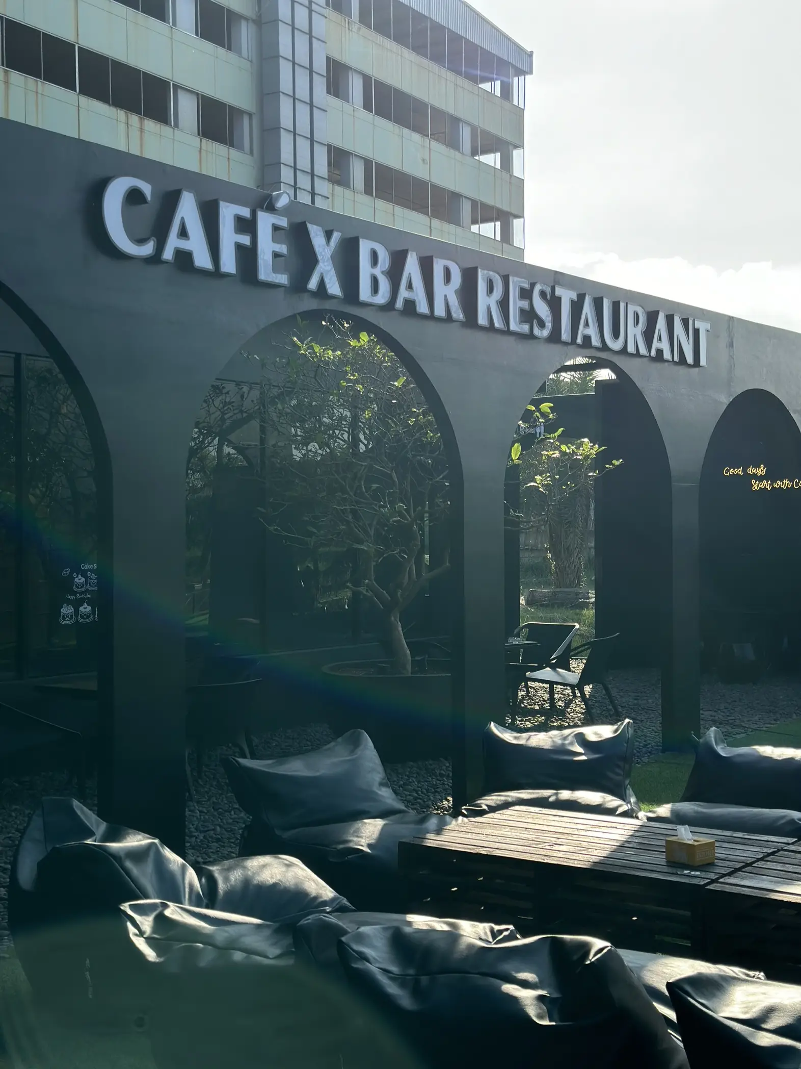 Caf’e Xbar Restaurant | แกลเลอรีที่โพสต์โดย Julamanee | Lemon8