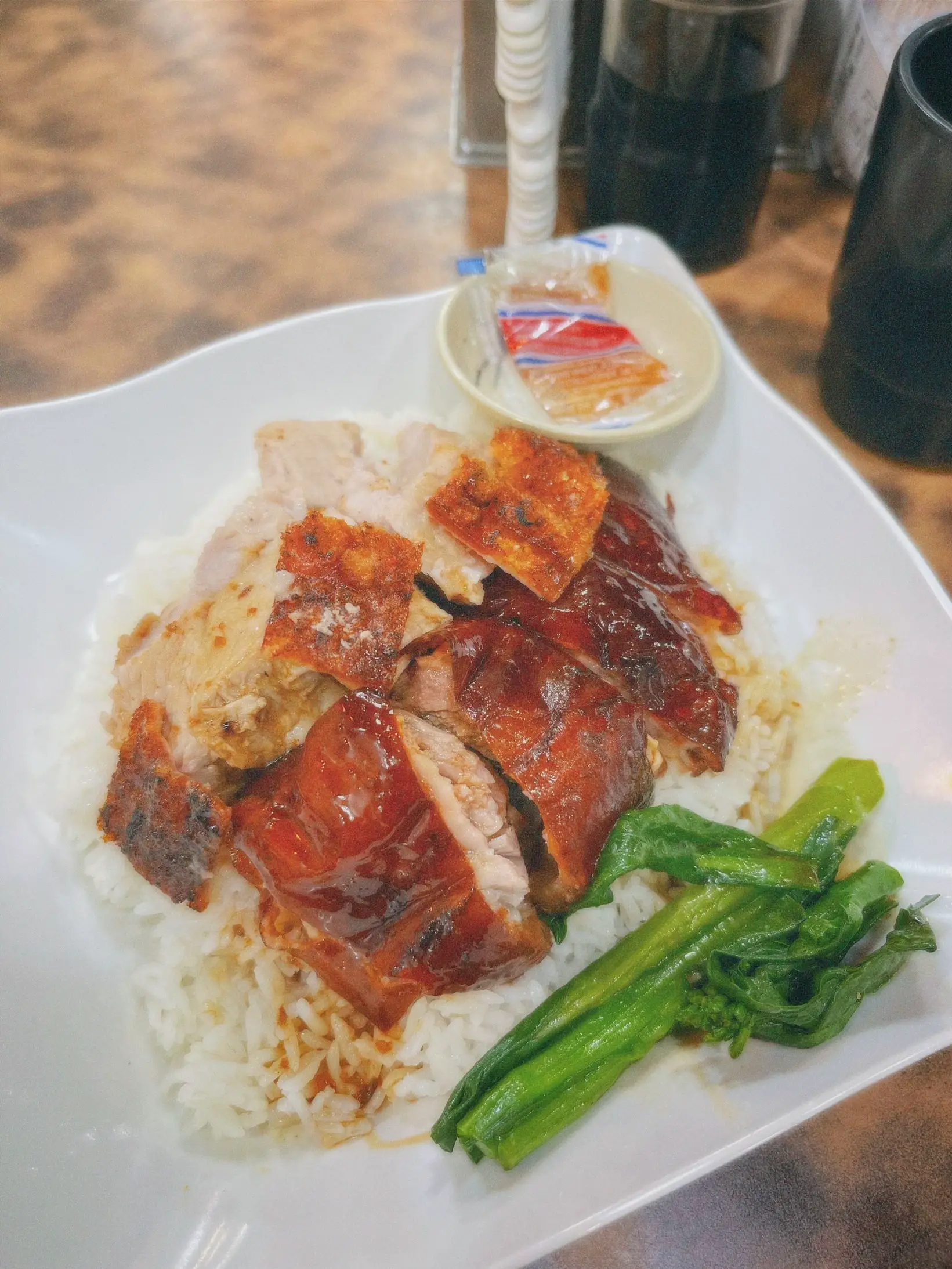 ร้านเด็ดฮ่องกง ราคาไม่แพง มีแต่คนท้องถิ่นมากิน จะเป็นยังไง ? | แกลเลอรีที่โพสต์โดย toffeesrt ...