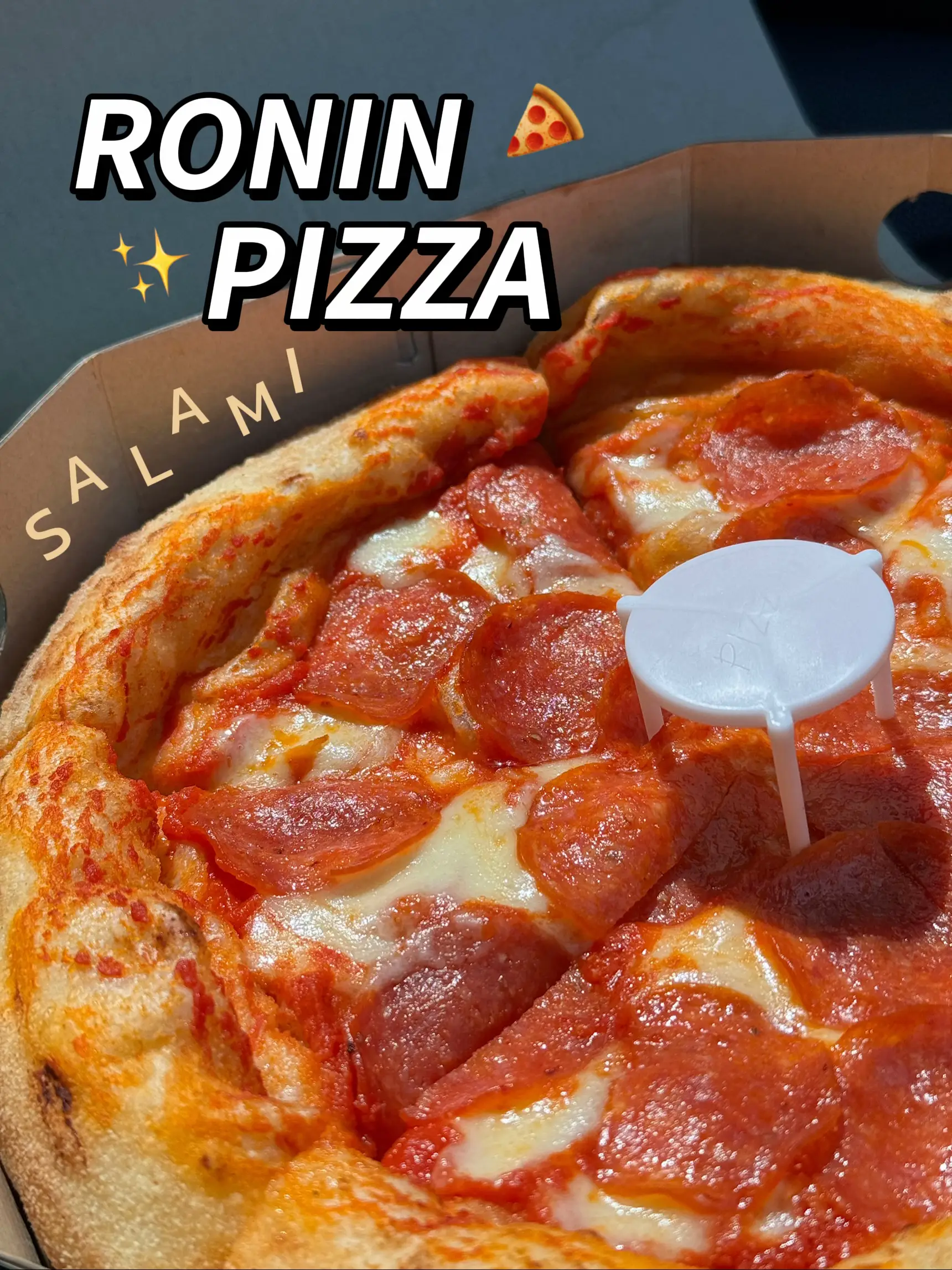 🛵 สั่ง delivery 🍕 Ronin pizza มากินกันนนน! | วิดีโอที่เผยแพร่โดย ss ...