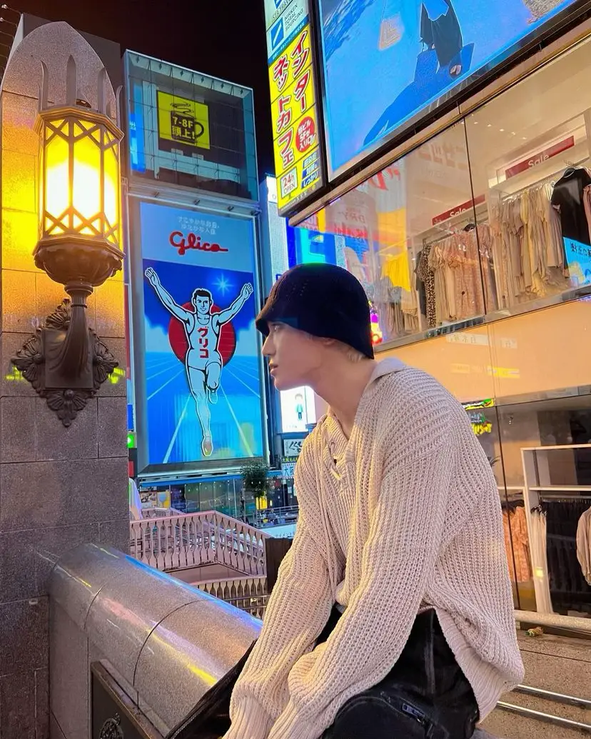 มุมถ่ายรูปปังๆที่ Osaka castle 🏯 | แกลเลอรีที่โพสต์โดย Ploypailin ♡ | Lemon8