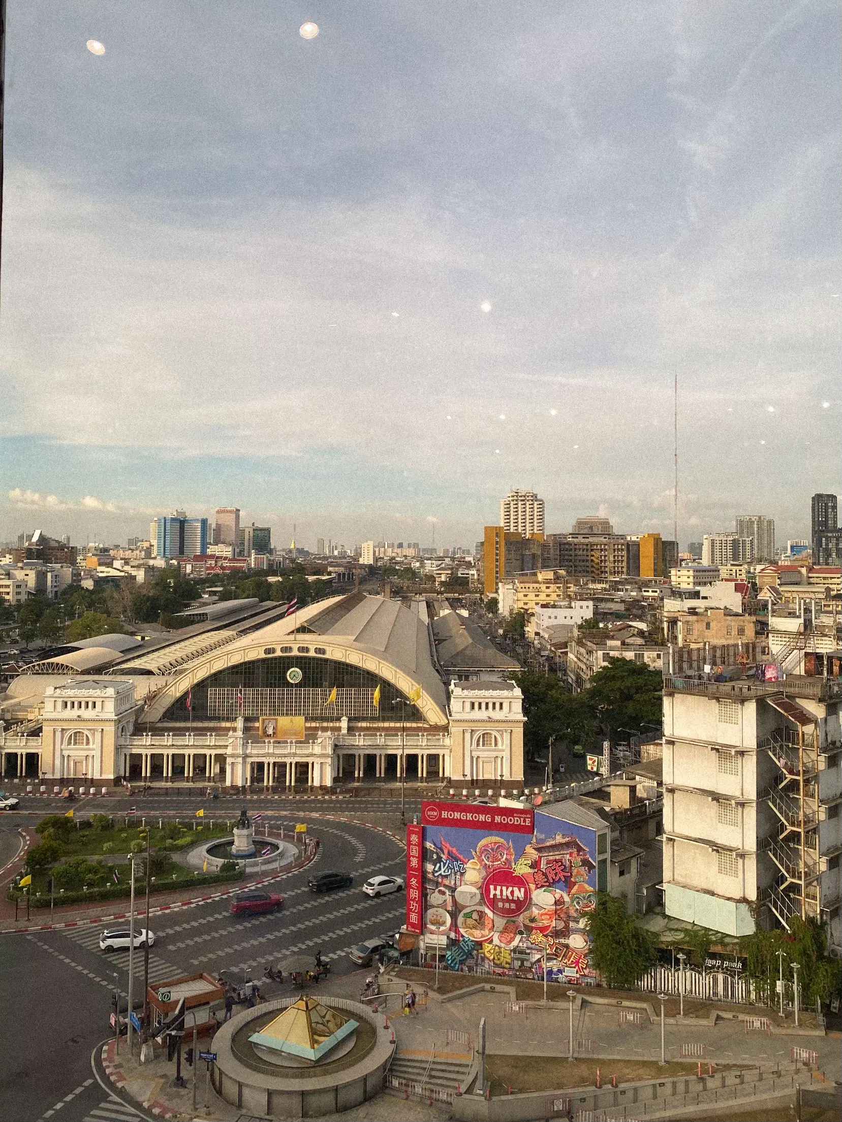 9 floor exit 1 - โชว์รูมของไทยดีไซเนอร์ | แกลเลอรีที่โพสต์โดย Jeenaaaaa ...