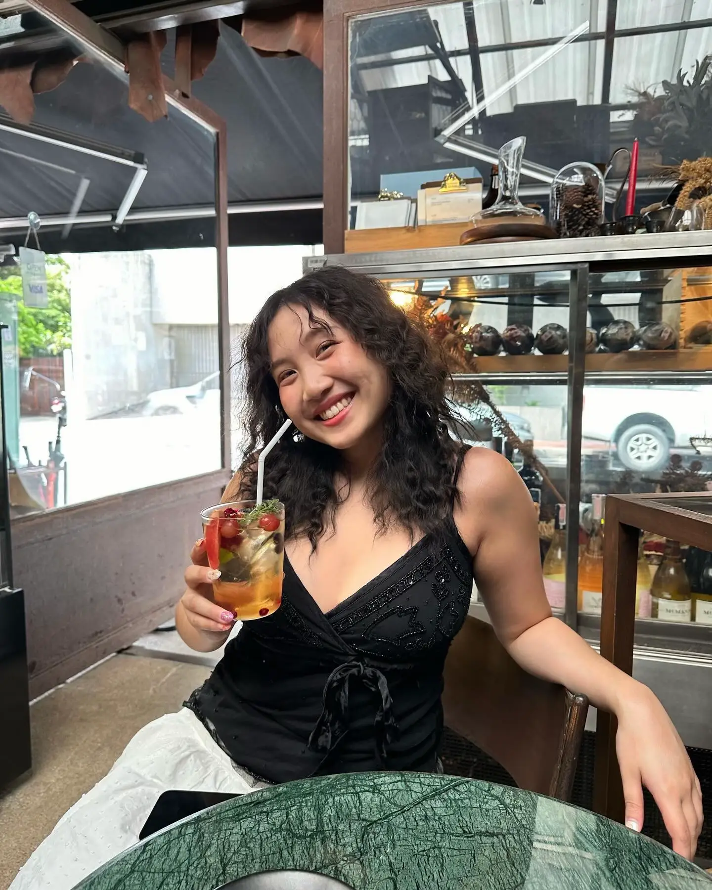 แจกทริคเป็นสาวฝอผมหยิก | แกลเลอรีที่โพสต์โดย Ing Cws | Lemon8