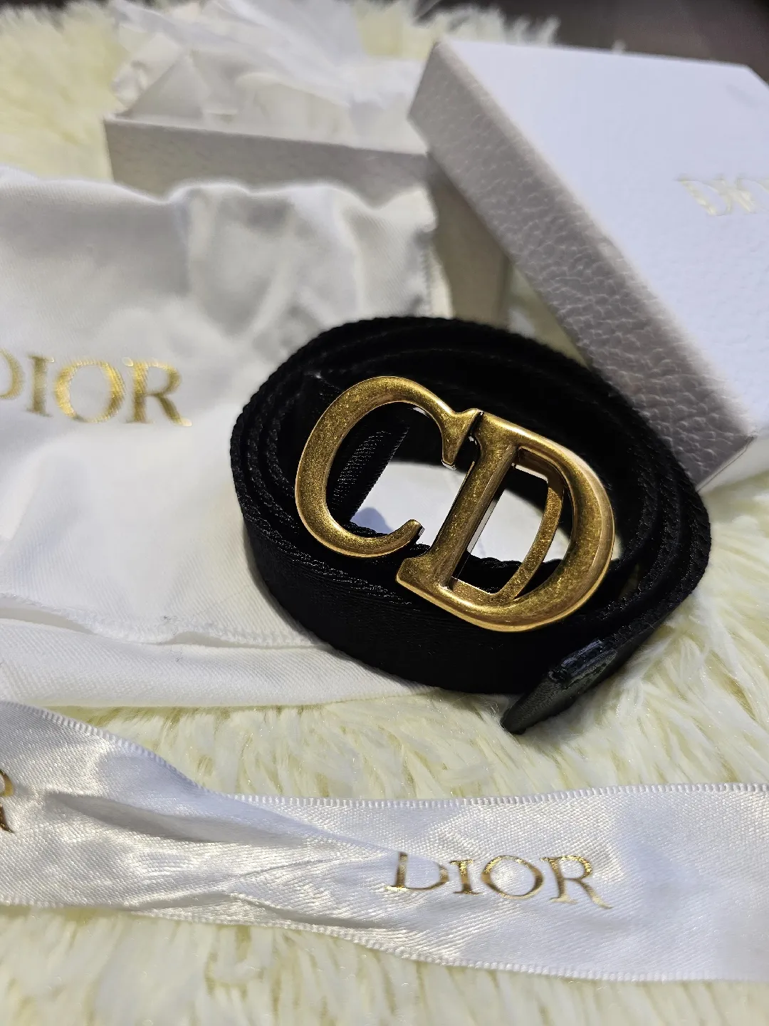 Baru , DIOR BELT | Galeri disiarkan oleh Odelia | Lemon8