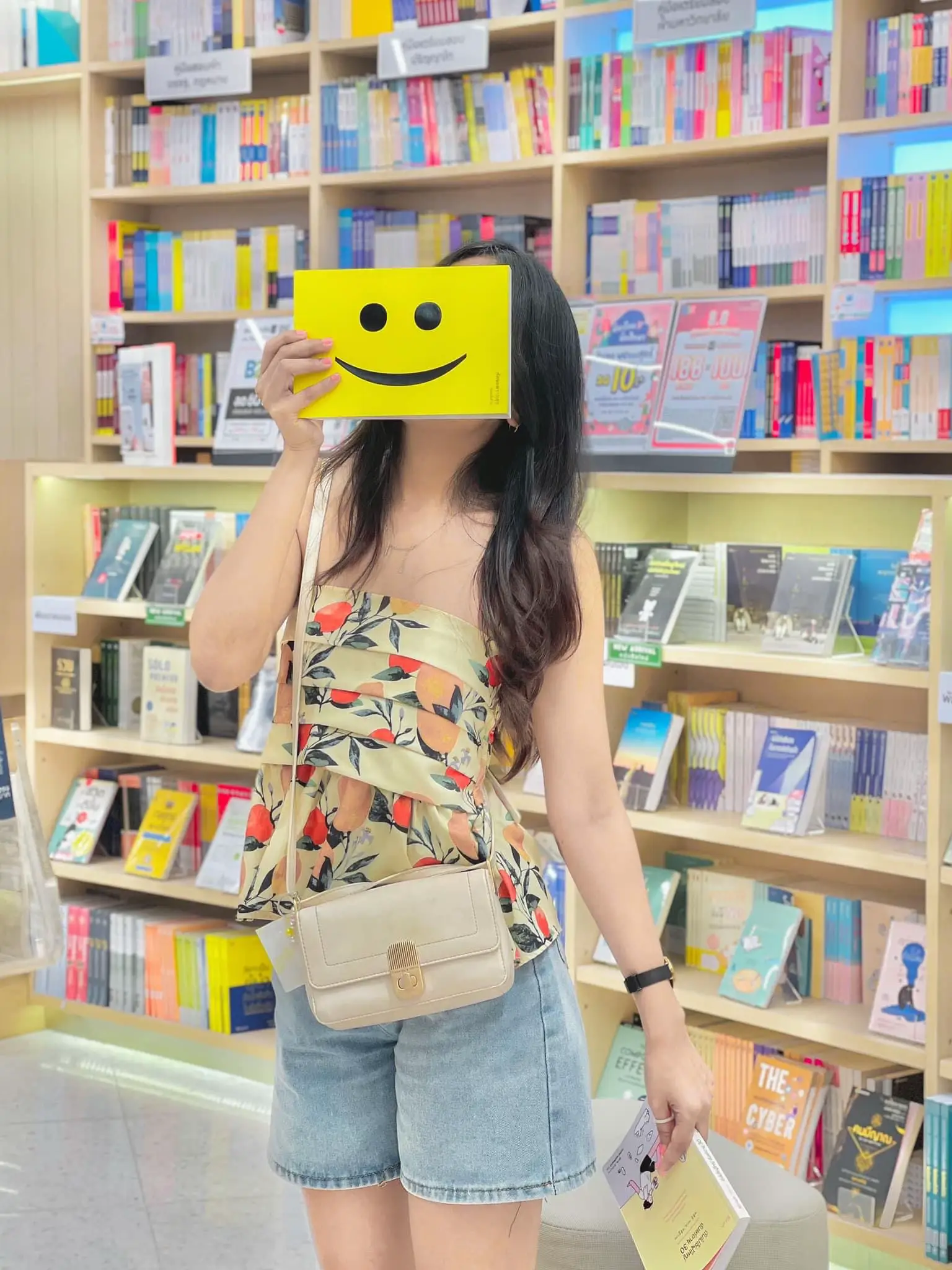 พิกัดมุมสงบ B2S `ห้องสมุดฟิลล์เกาหลี เกาใจ’ 🇰🇷📚 | แกลเลอรีที่โพสต์โดย 𑁍𝓟𝒕.𝒔𝒏𝒂𝒑 | Lemon8