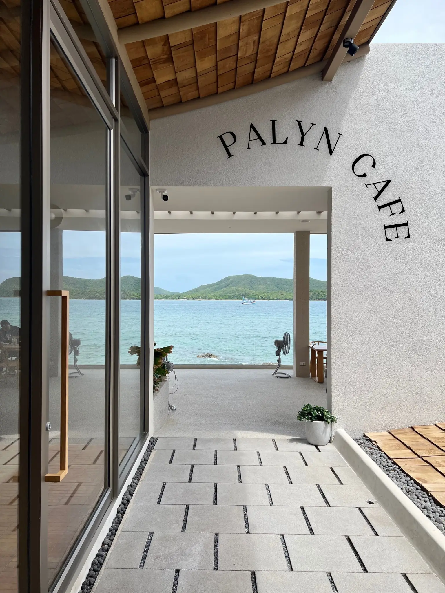 PALYN CAFE คาเฟ่น้องใหม่ริมทะเลสัตหีบ | แกลเลอรีที่โพสต์โดย กอ ตอ 🐰 ...