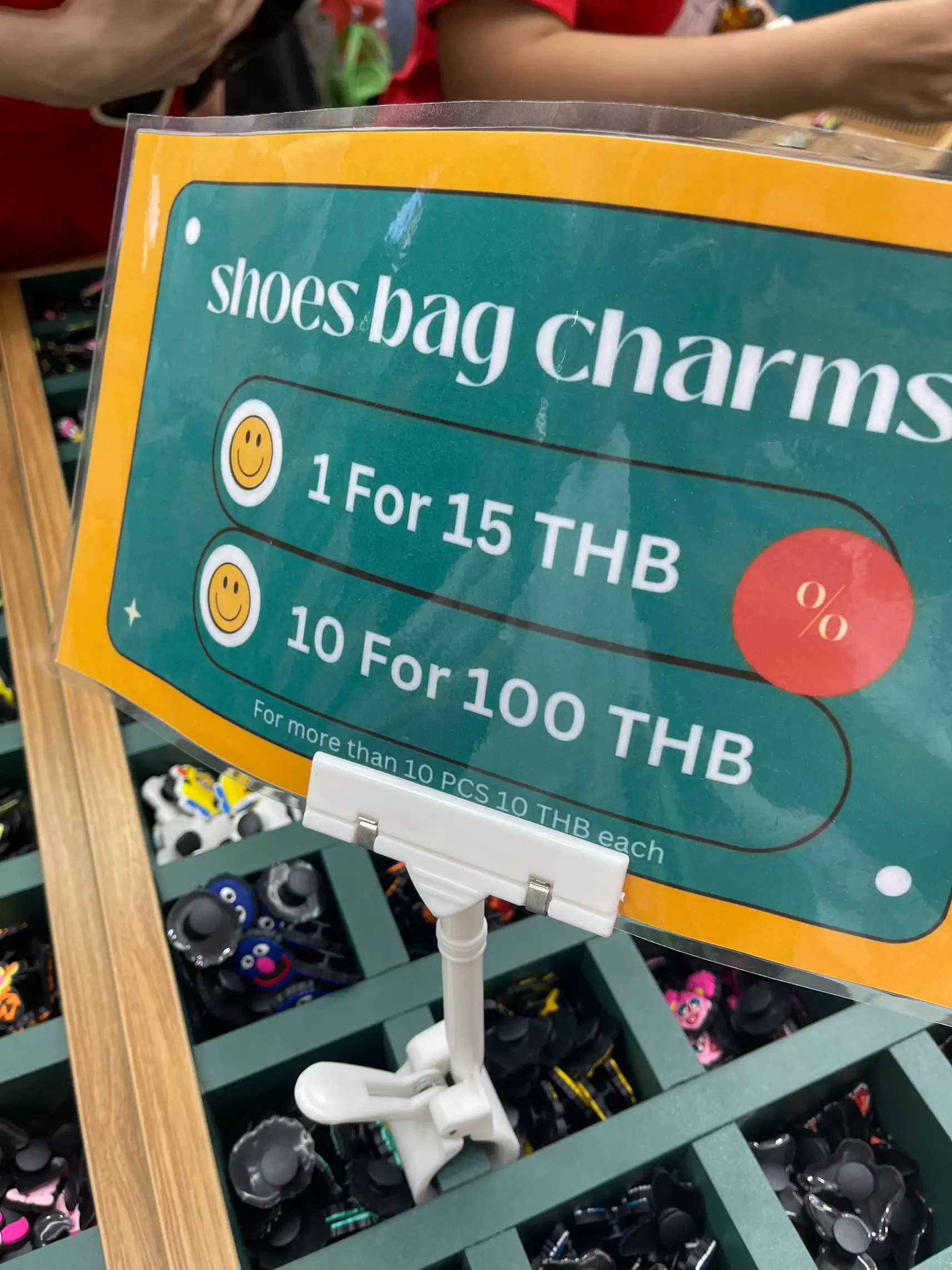 กระเป๋าที่เลือกสรรเองได้ 🎀👛 | แกลเลอรีที่โพสต์โดย jes. | Lemon8