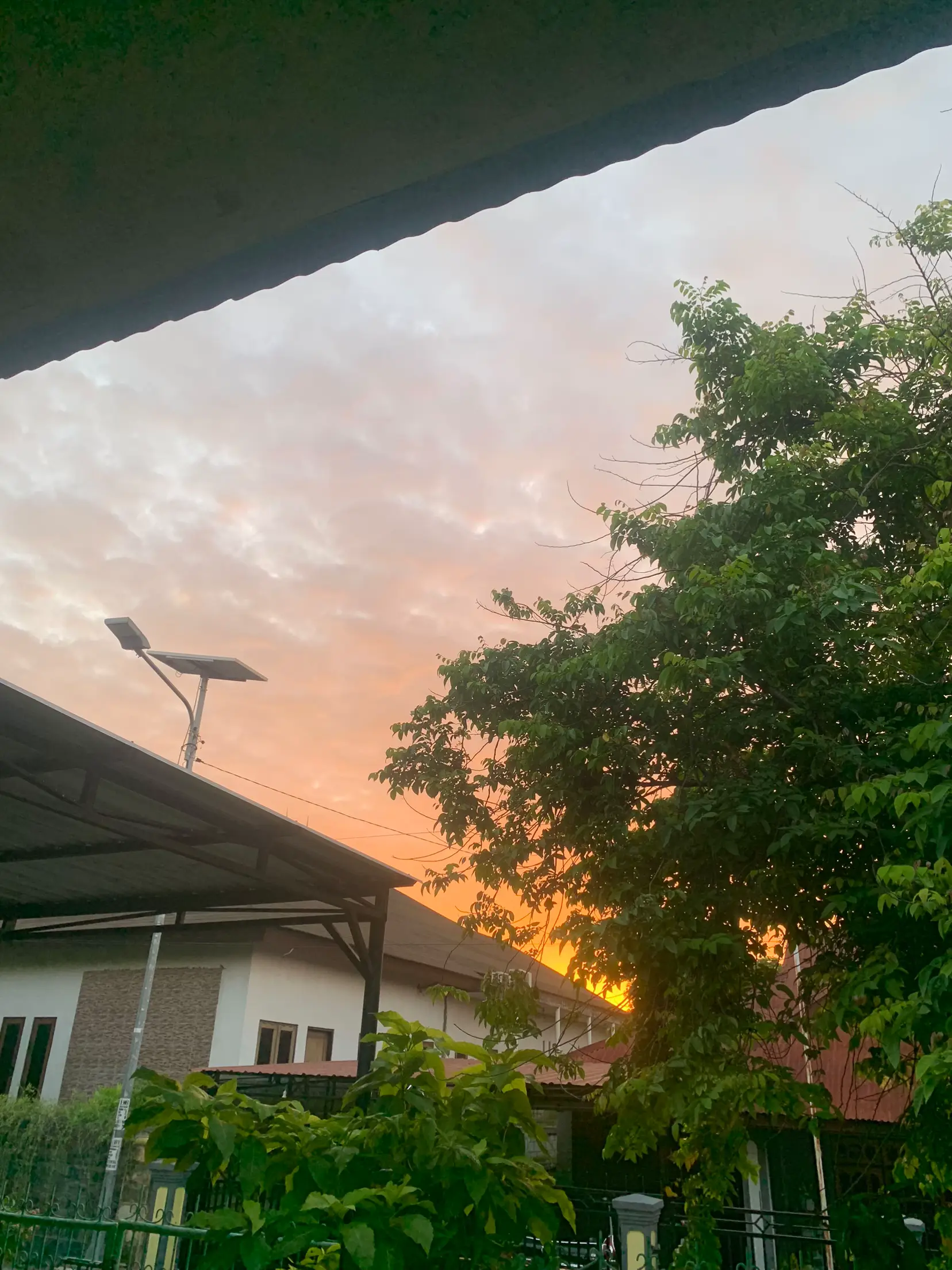 Gambar estetik | Galeri diposting oleh kyden | Lemon8