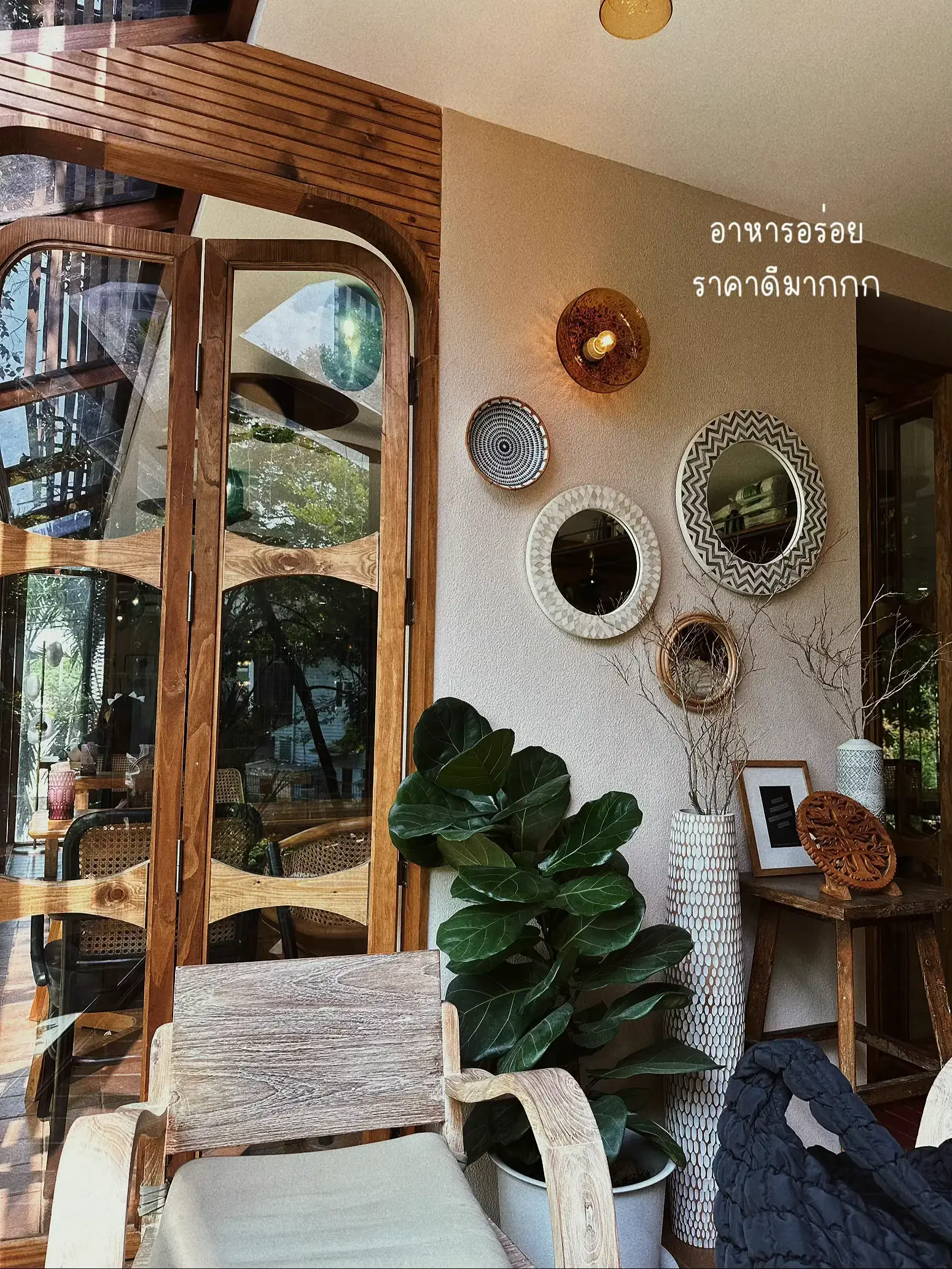 Calm Kraam คาเฟ่ถ่ายรูปสวย เหมือนอยู่ต่างประเทศ | แกลเลอรีที่โพสต์โดย Jeana_ps | Lemon8