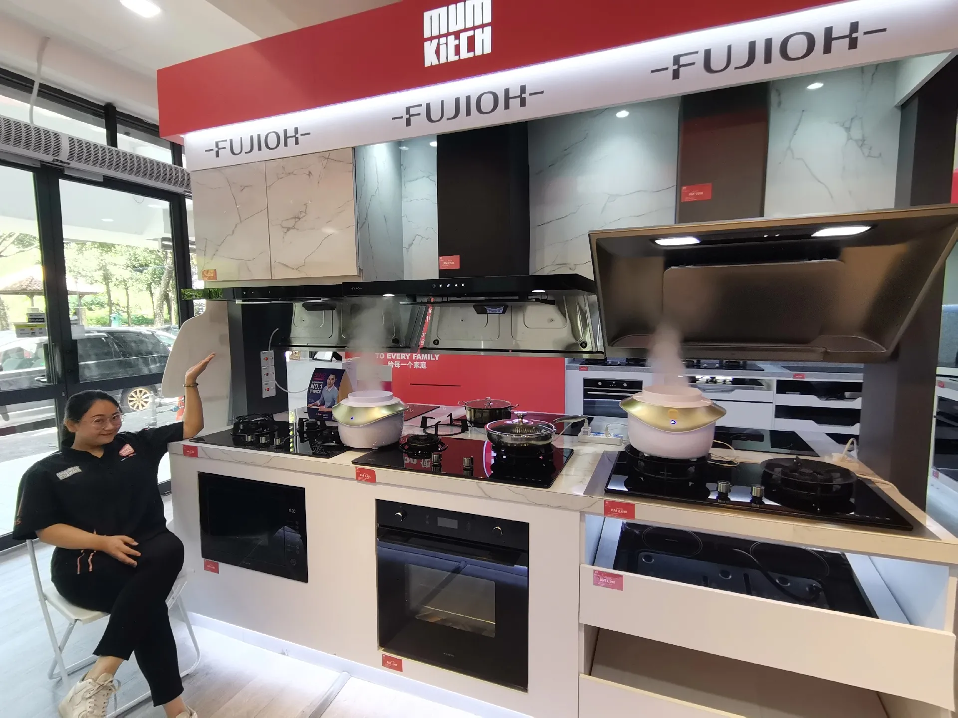 🇲🇾 First Self Introduction | Galeri disiarkan oleh Evie Koh | Lemon8