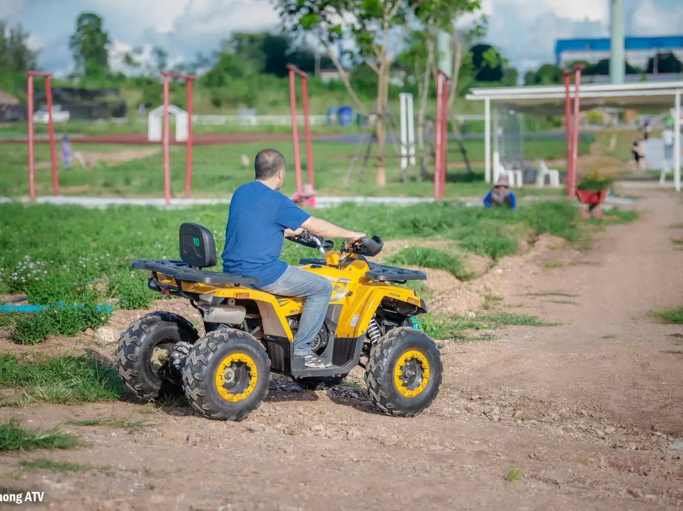 สายลุยไม่ควรพลาด ขับATVชมชวนดอกไม้ | แกลเลอรีที่โพสต์โดย TokyoFarm | Lemon8