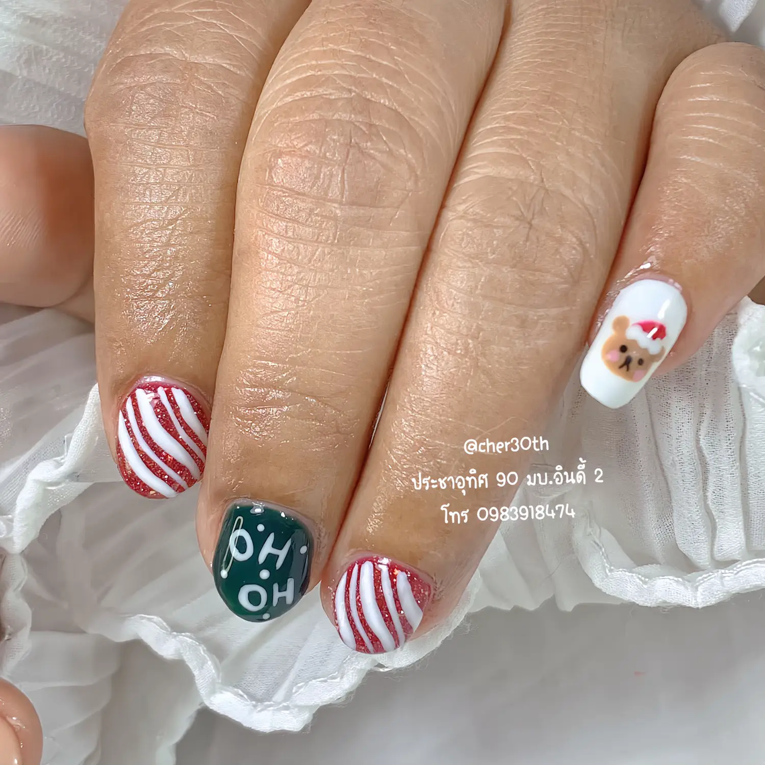 Nail idea ต้อนรับคริสต์มาส 🎅🏻🎄 | แกลเลอรีที่โพสต์โดย เฌอ30th | Lemon8