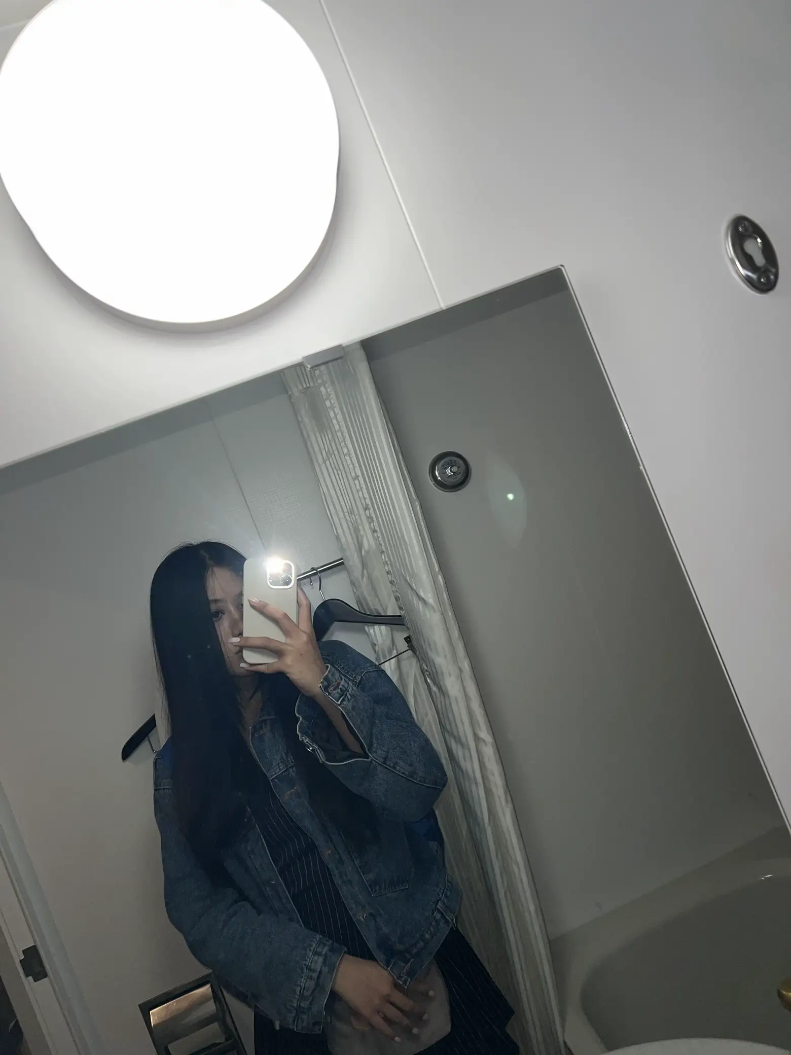 ลุคตะลุยญี่ปุ่น | แกลเลอรีที่โพสต์โดย Mr.J | Lemon8