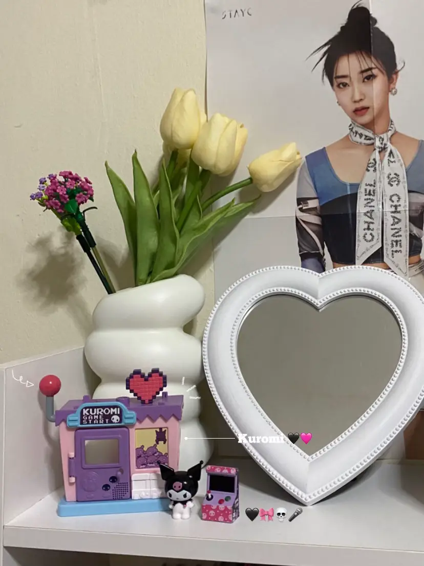 A Christmas perfect gift for sanrio lovers 🩷🖤 | Gallery posted by j ...